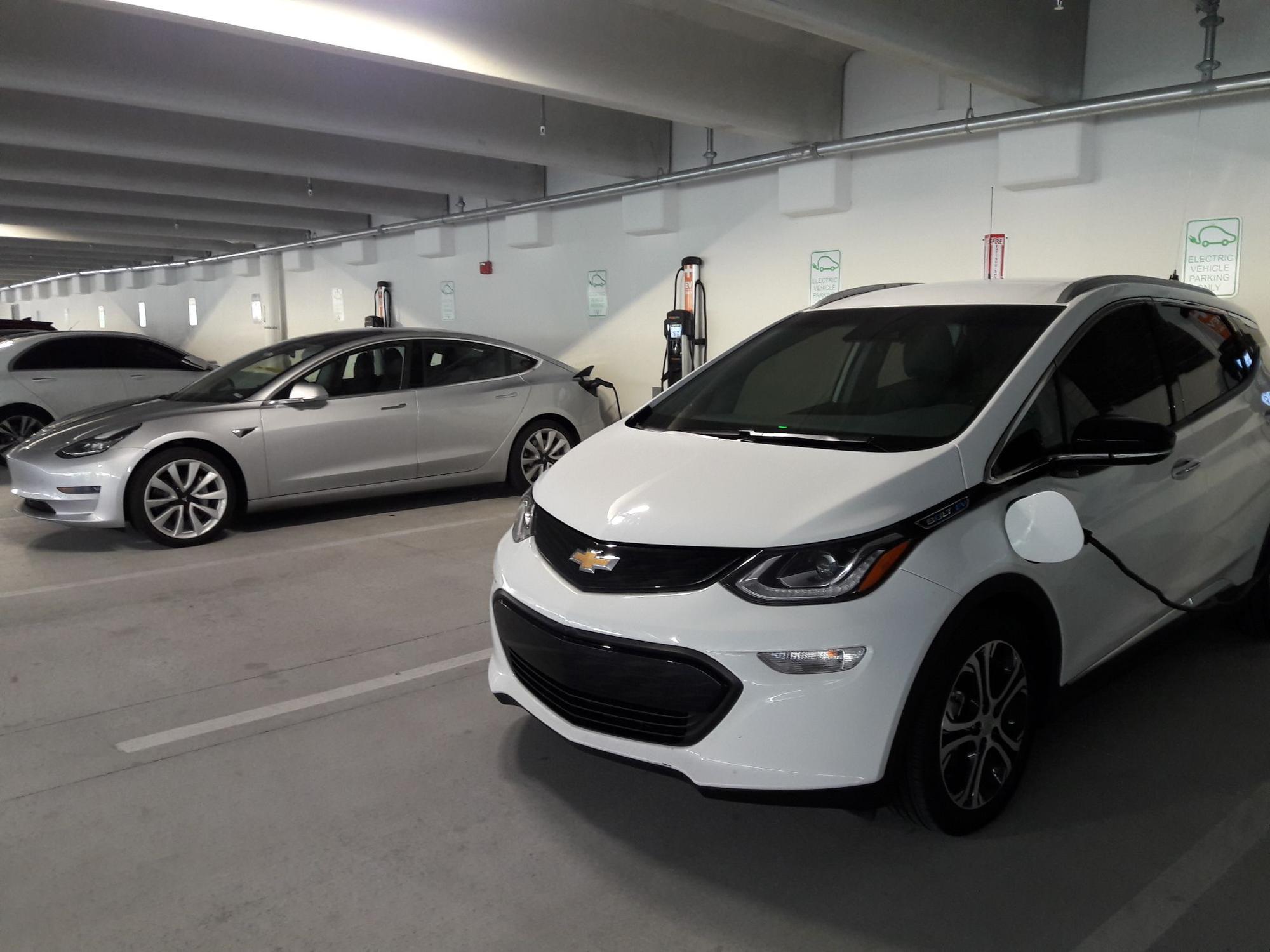 Brightline FTL Parking Garage | Fort Lauderdale, FL | EV Station