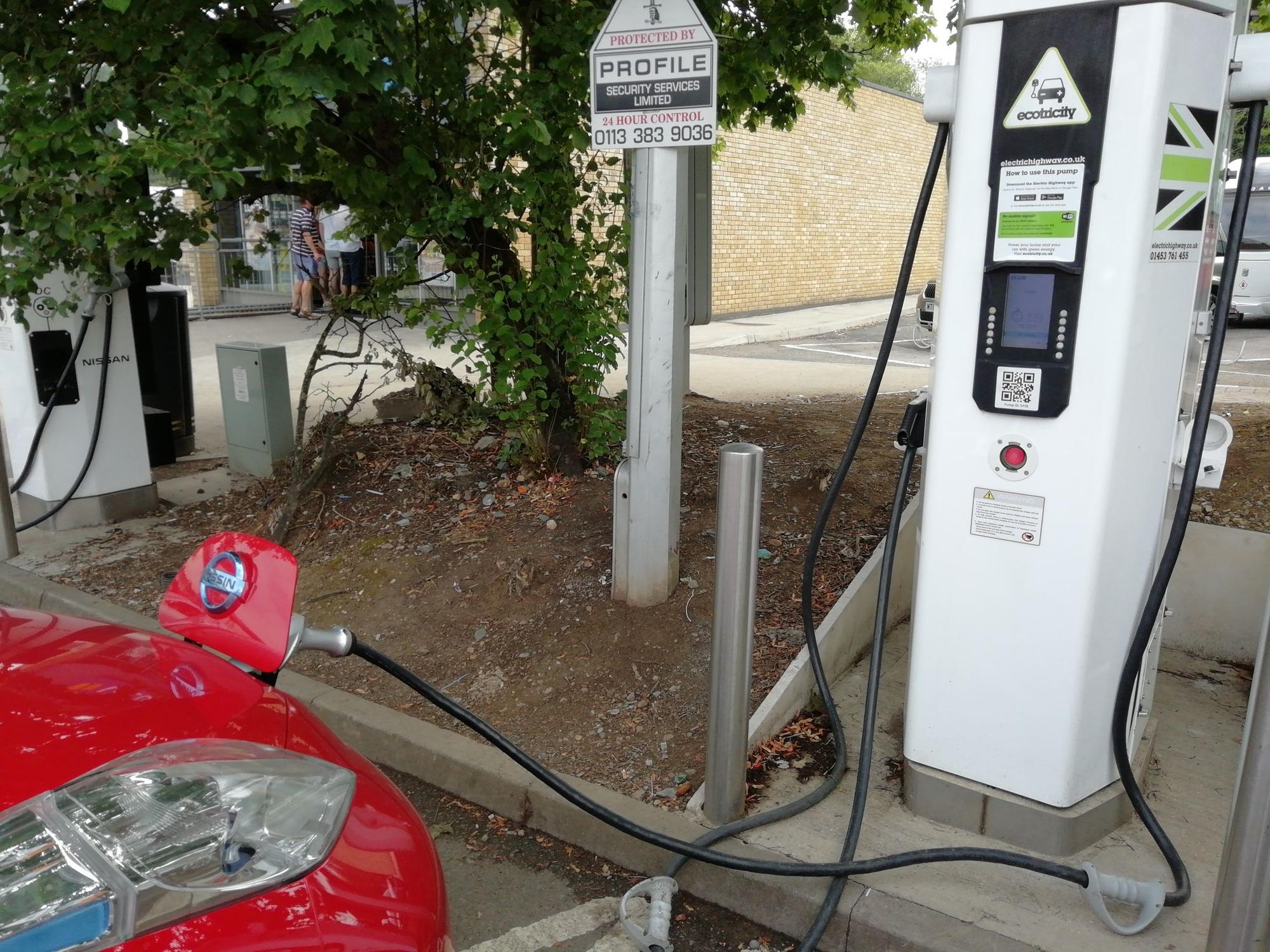 Cherwell Valley Services M40 | Moto Services, M40 Motorway Jct 10 ...