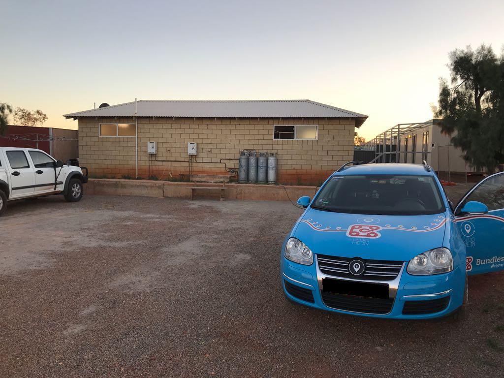 Overlander Roadhouse (2) | Hamelin Pool, WA | EV Station