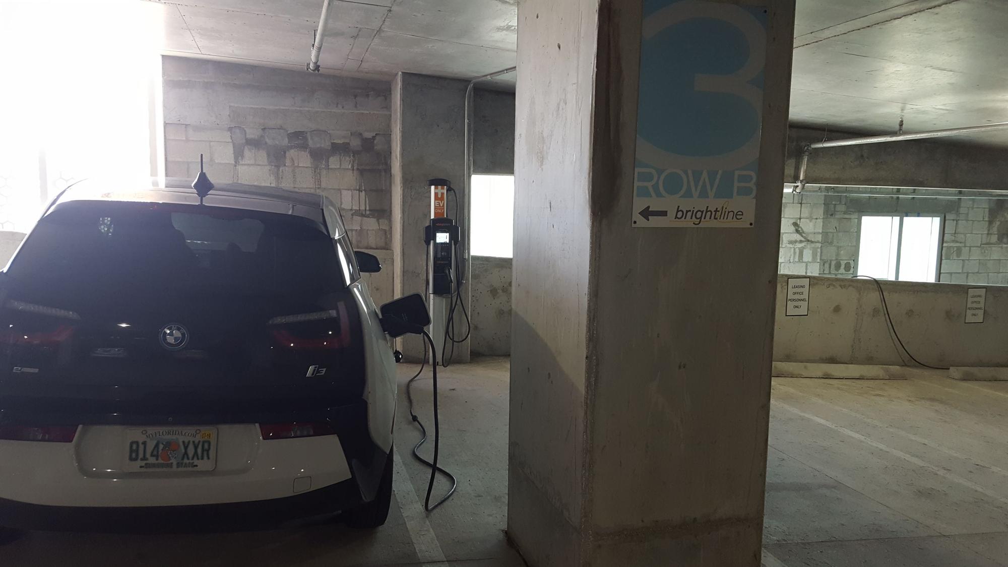 Brightline West Palm Beach Parking Garage | West Palm Beach, FL | EV ...