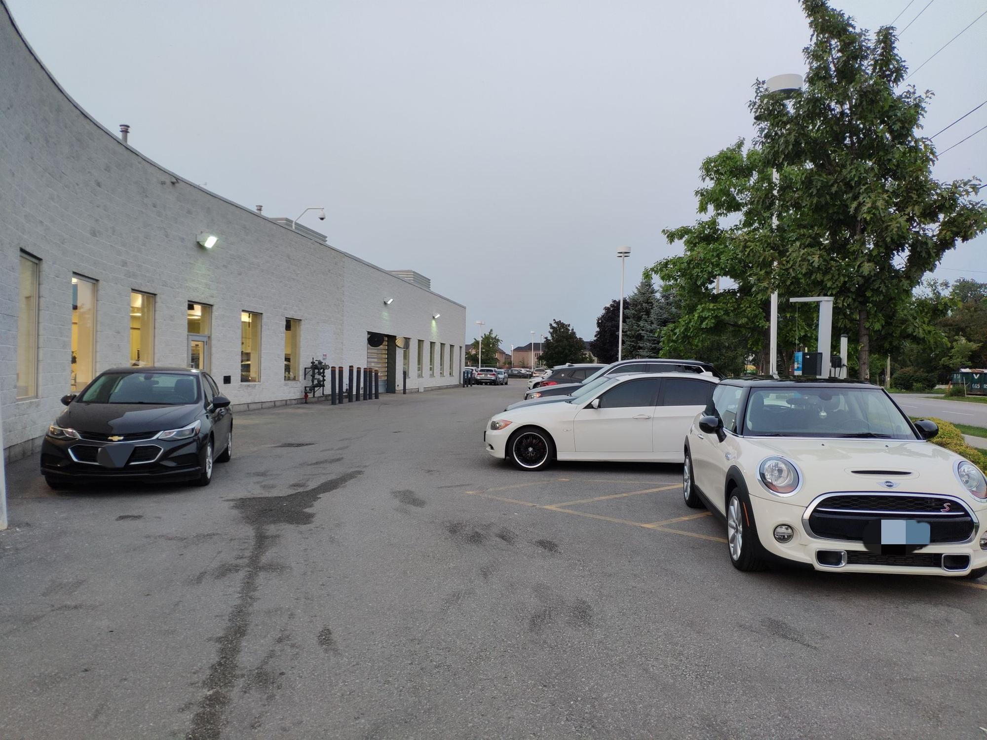 BMW Markham (1) | Markham, ON | EV Station