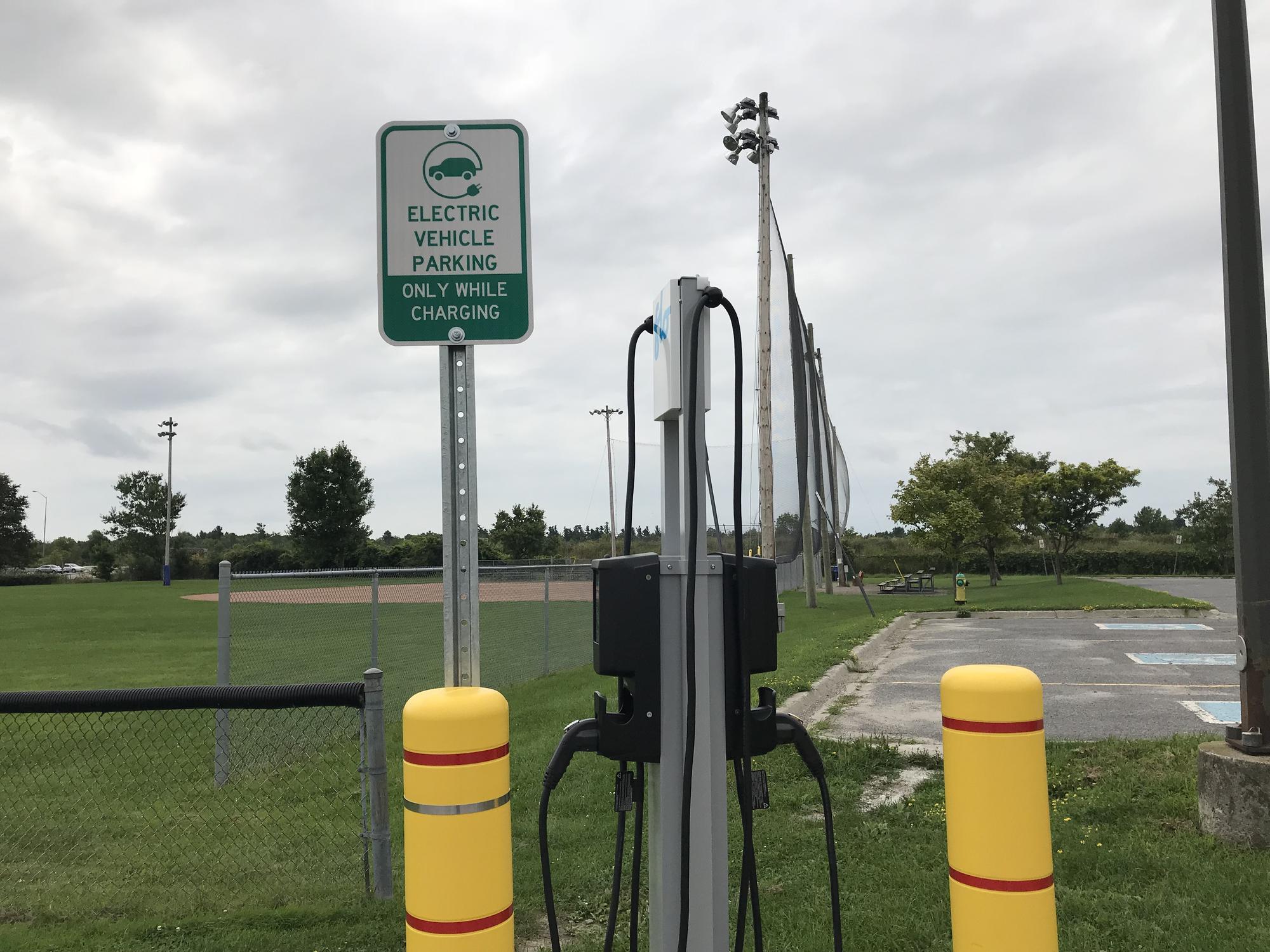 Cataraqui Community Center | Kingston, ON | EV Station