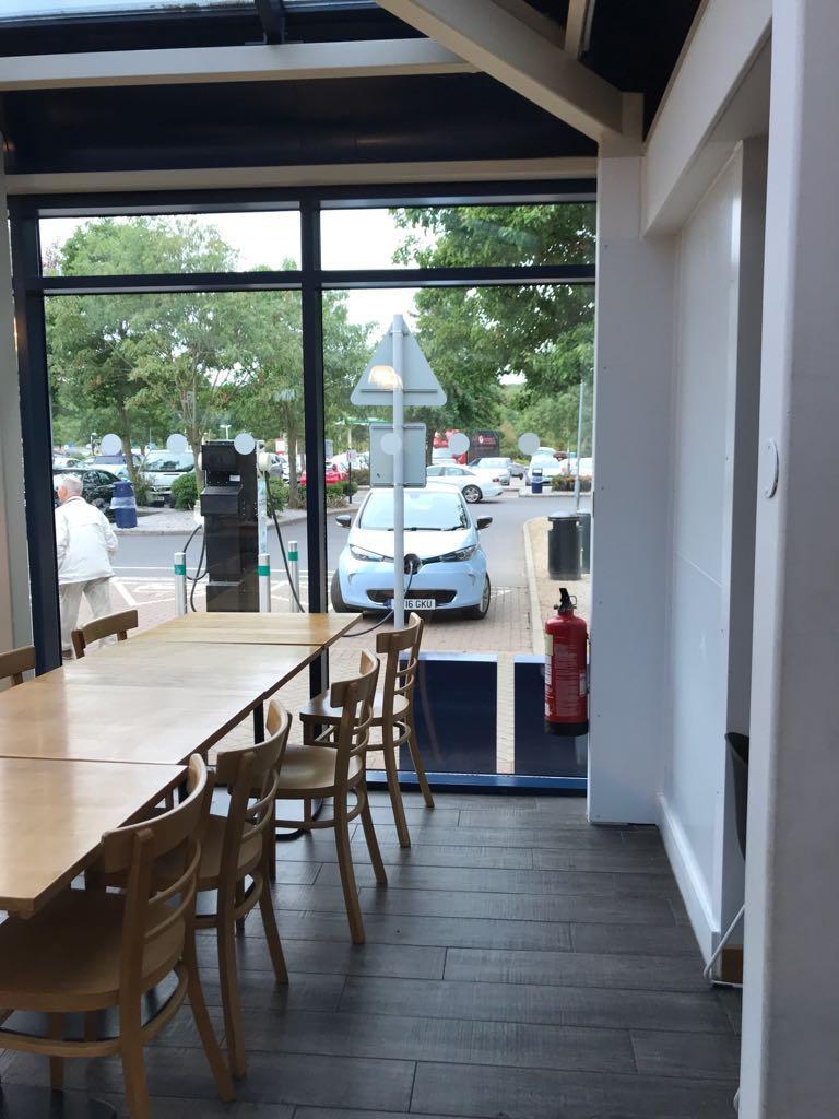 Warwick Southbound Services M40 (1) | Welcome Break Services, M40 ...