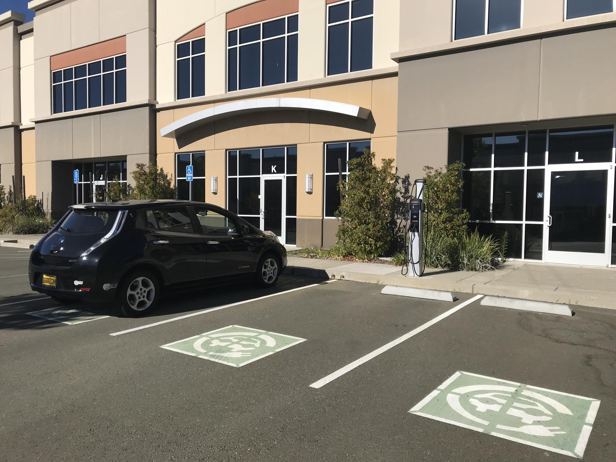Bio Rad - 225 Linus Pauling Dr | Hercules, CA | EV Station
