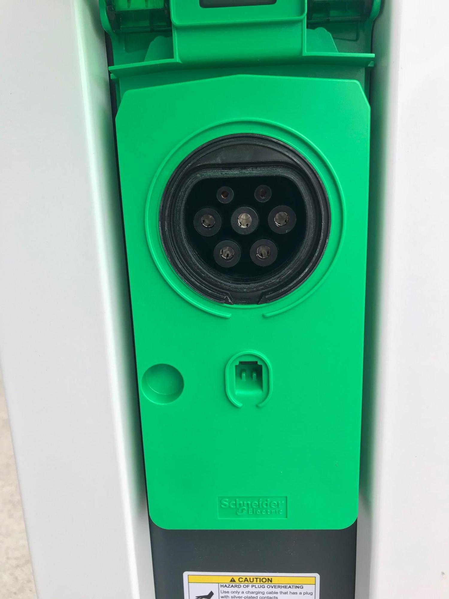 PlaceMakers Riccarton | Christchurch, Canterbury | EV Station