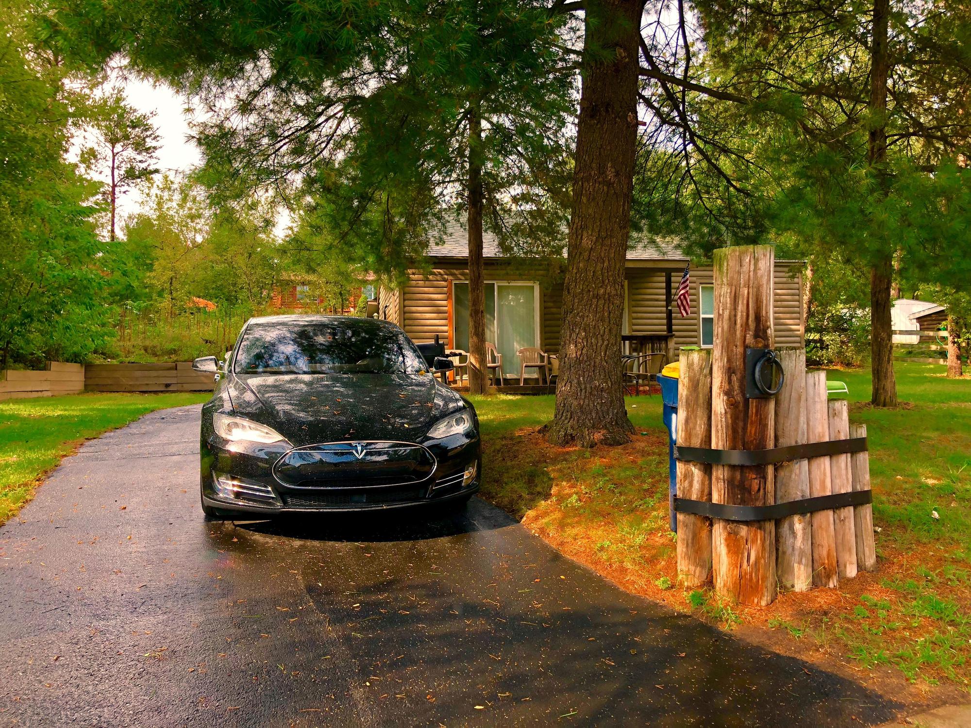 Pine View Cottage | Wisconsin Dells, WI | EV Station