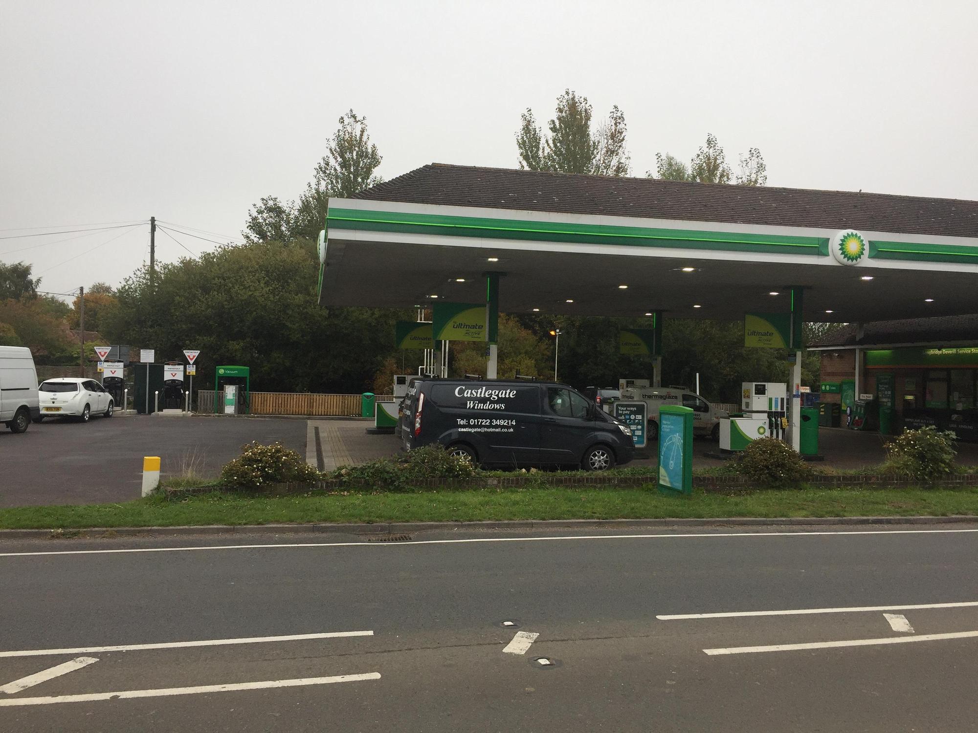 Longbridge Deverill Service Station | Longbridge Deverill, England | EV ...