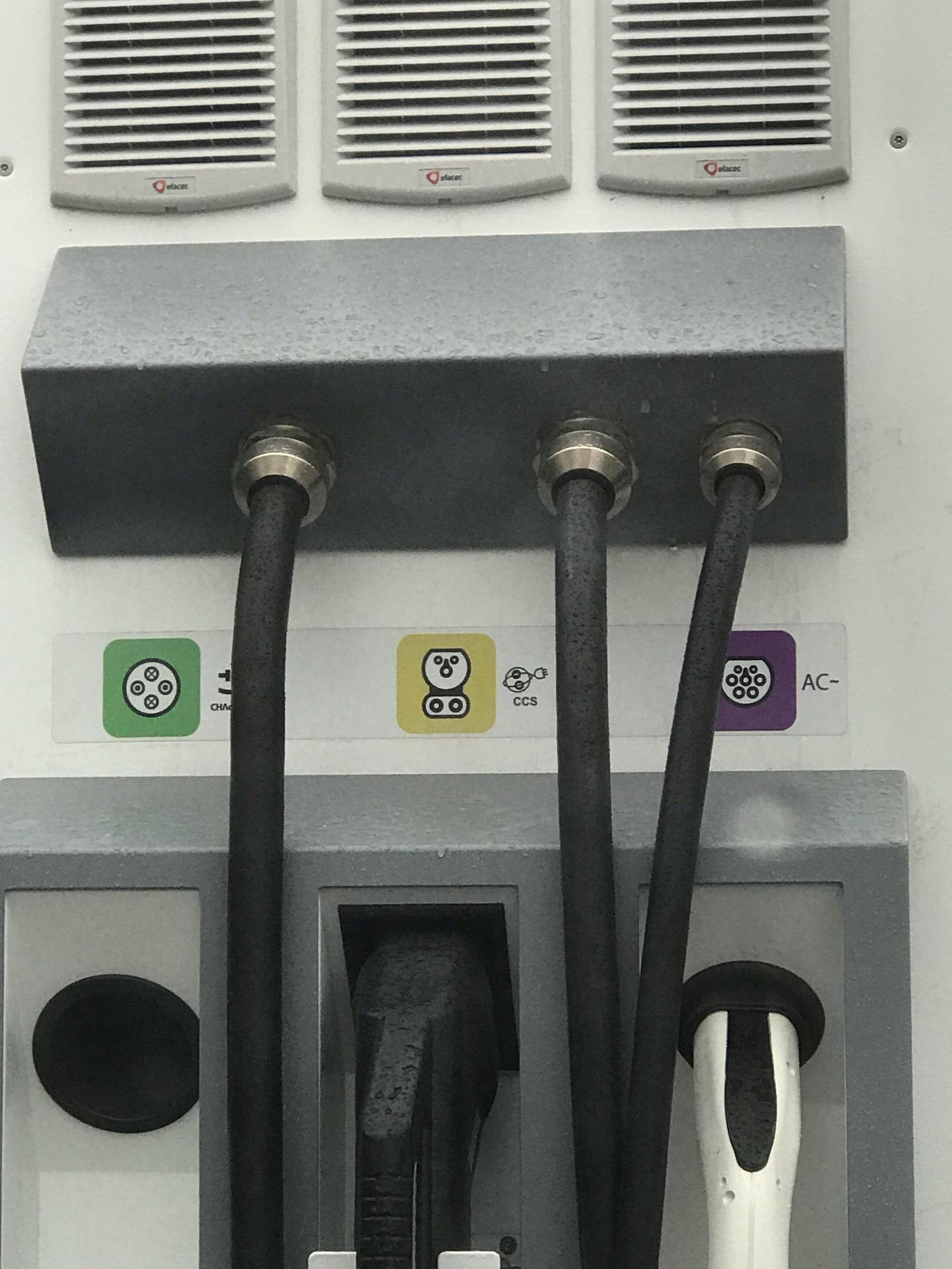 Shell MFG Ilford | 296-306 Ley St, Ilford, IG1 4BS, United Kingdom | EV ...