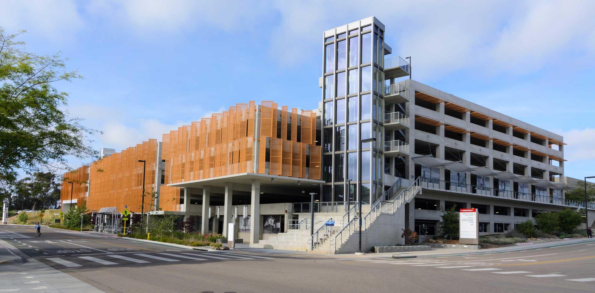 UCSD - Athena Parking Structure (1) | San Diego, CA | EV Station