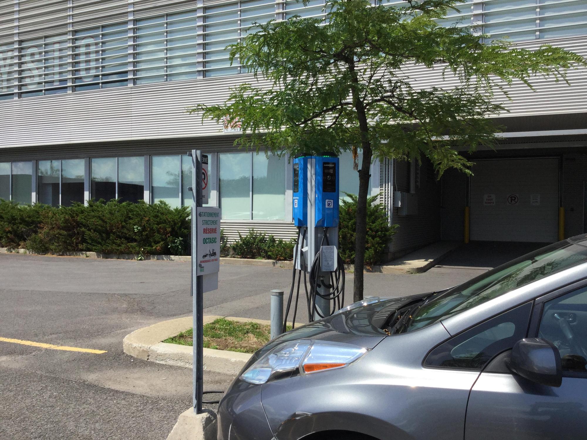 Clinique Médicale Angus | Montréal, QC | EV Station