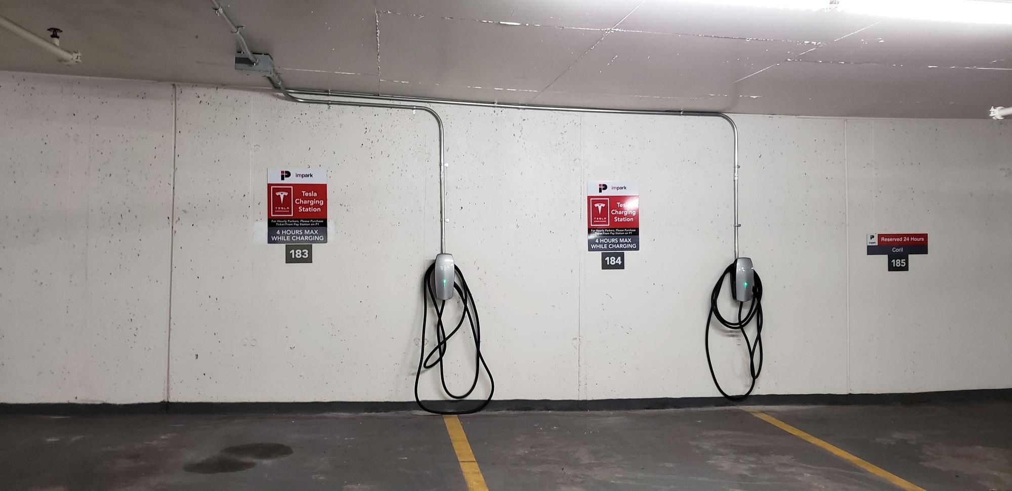 Keynote Tower One Parking Garage Impark #301 | Calgary, AB | EV Station