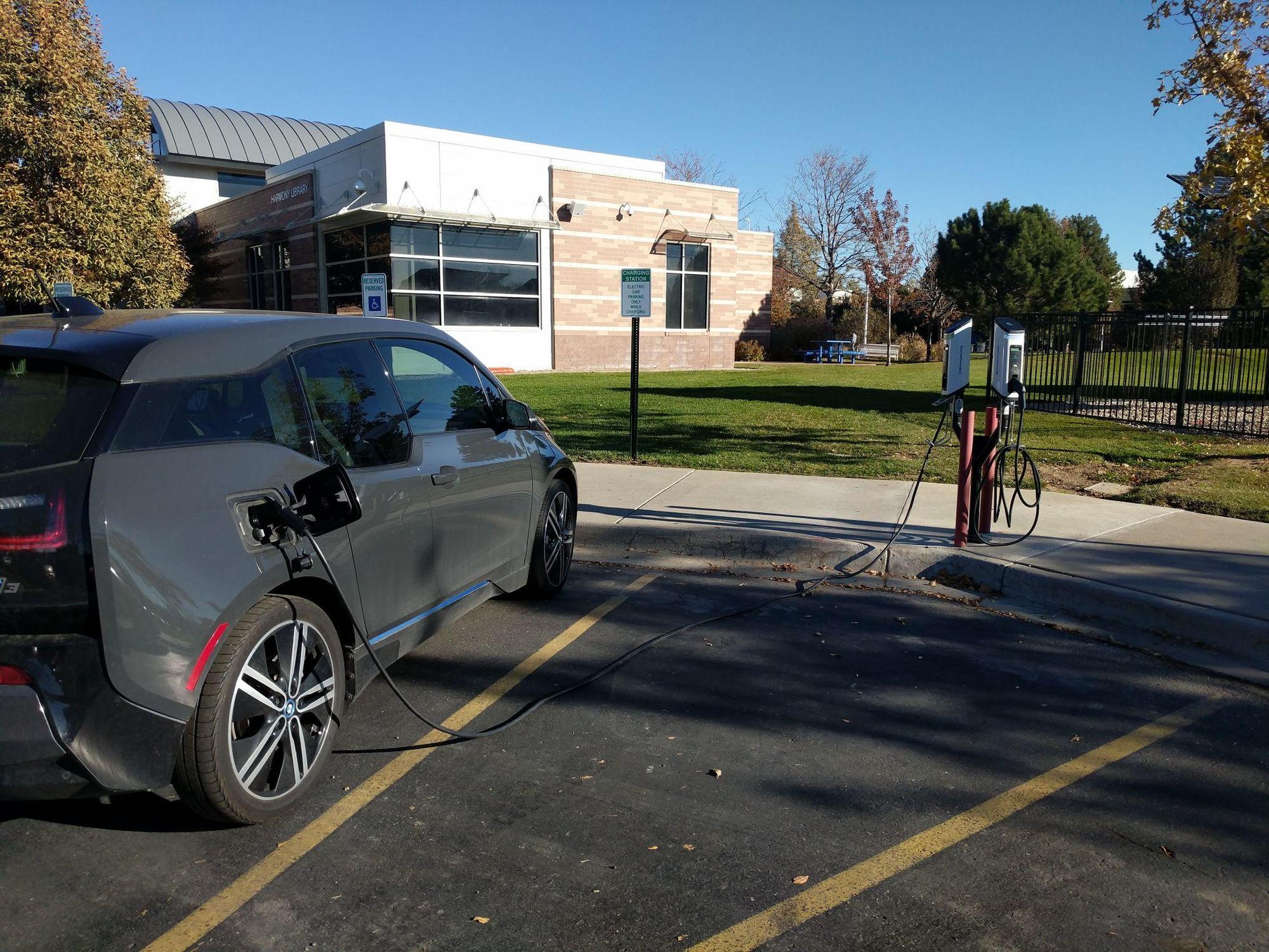 FRCC - Harmony Library (1) | Fort Collins, CO | EV Station