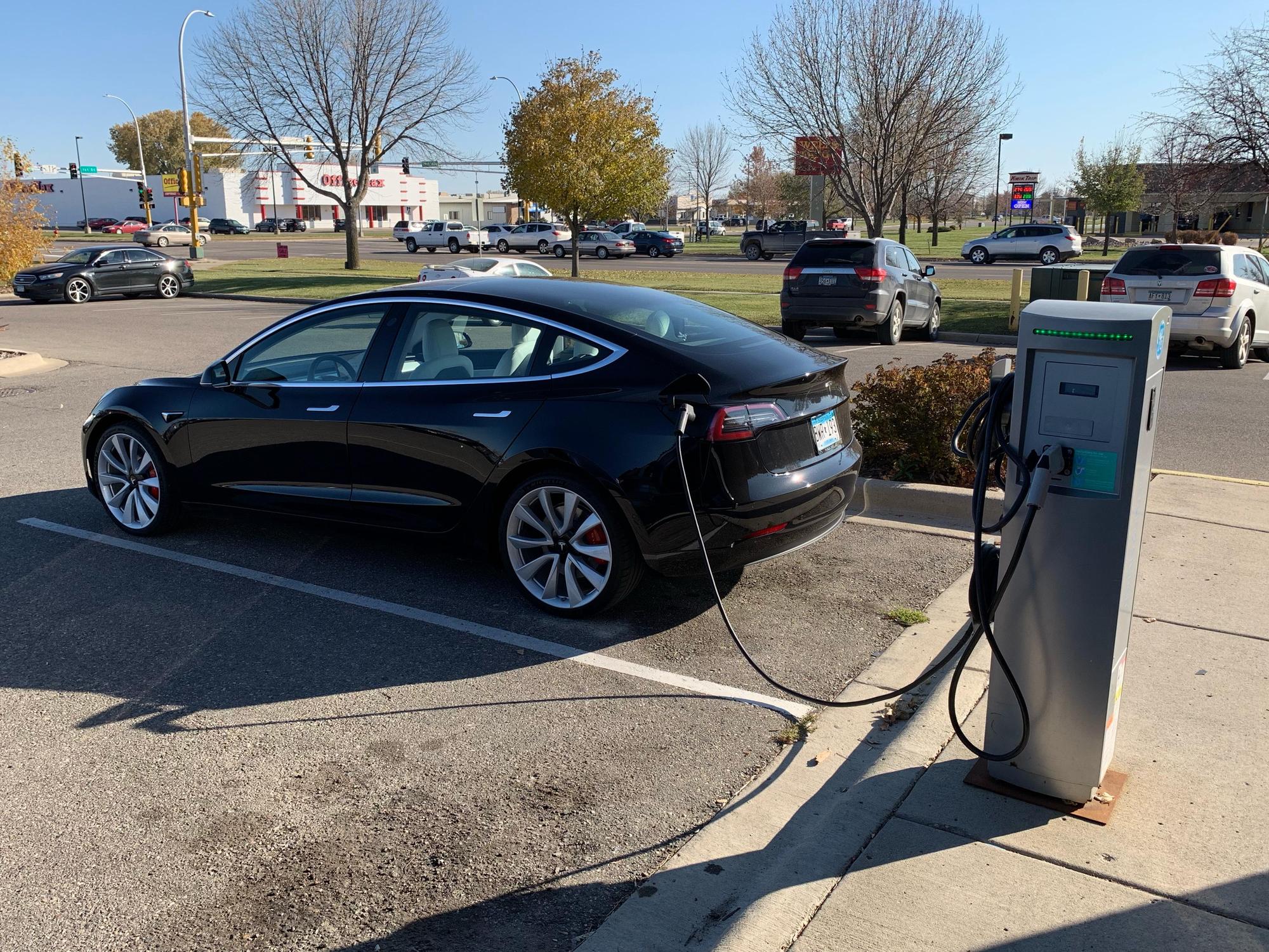 Goodwill | Willmar, MN | EV Station
