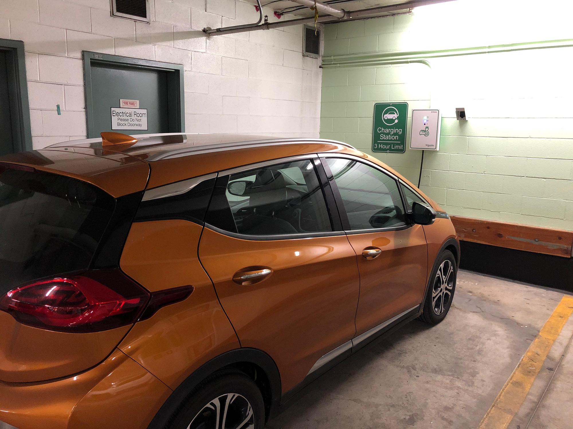 MTCC South Parking | Toronto, ON | EV Station