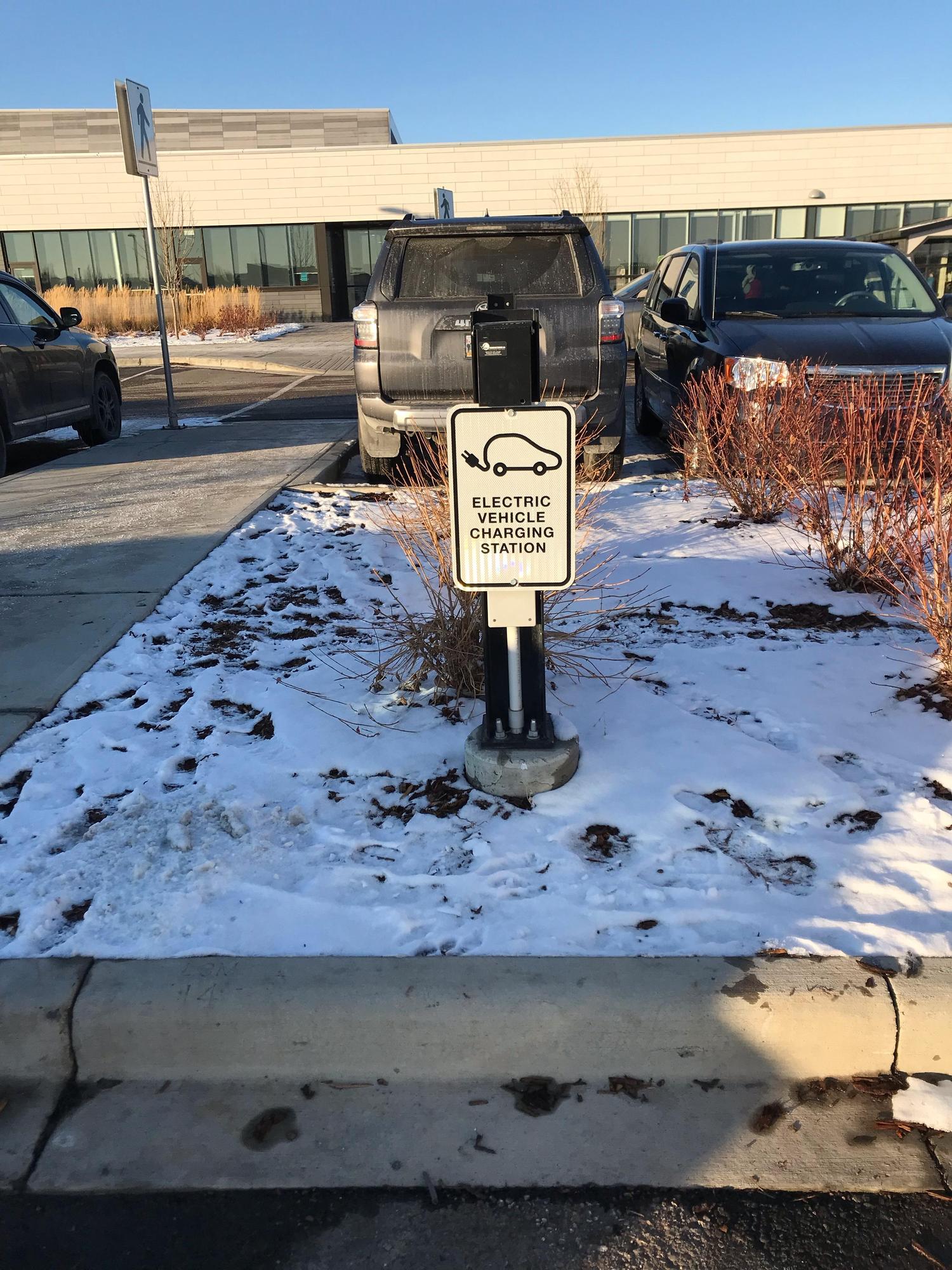 Quarry Park Library / Remington YMCA | Calgary, AB | EV Station