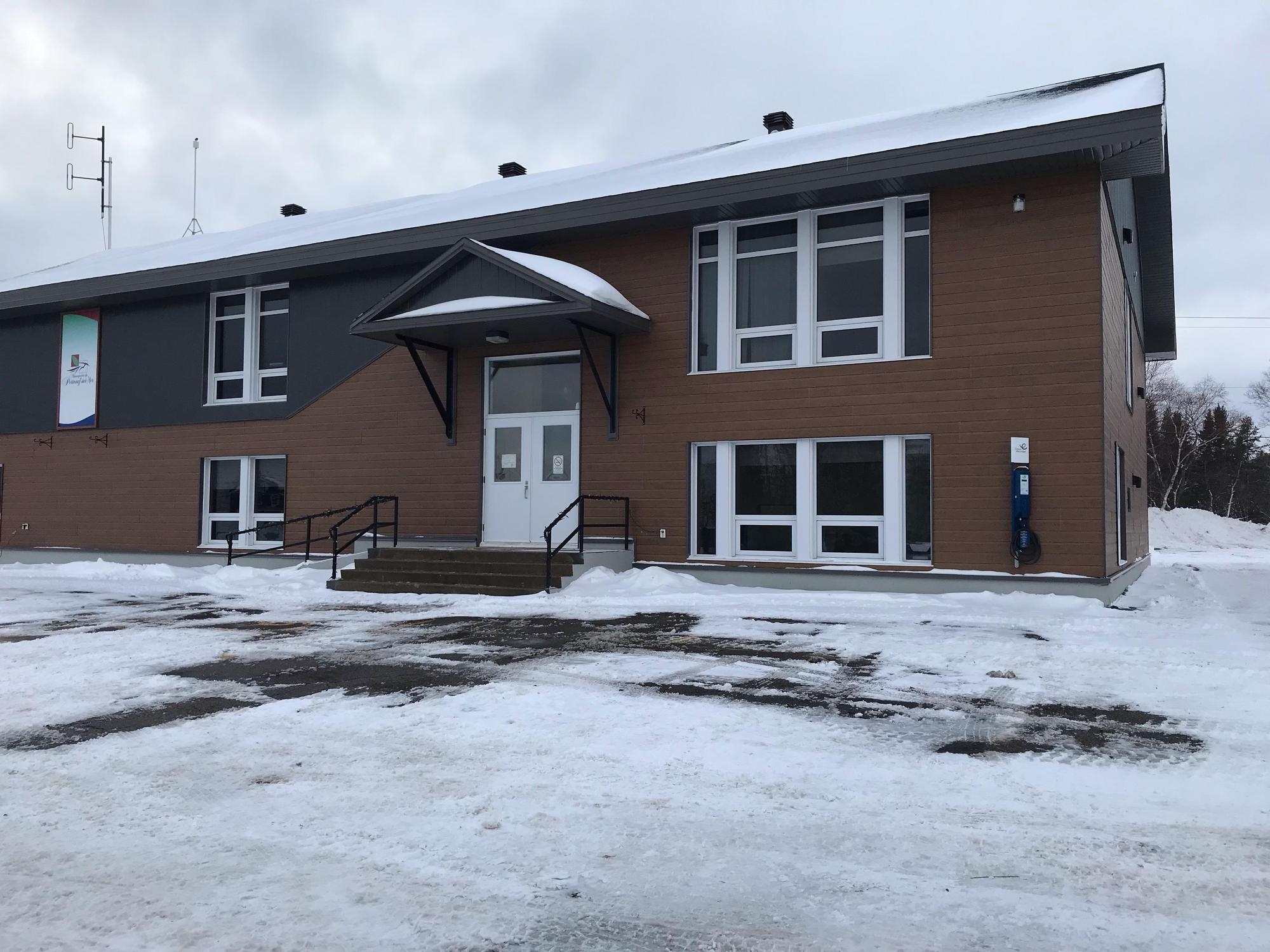 Édifice Municipal | Portneuf-sur-Mer, QC | EV Station