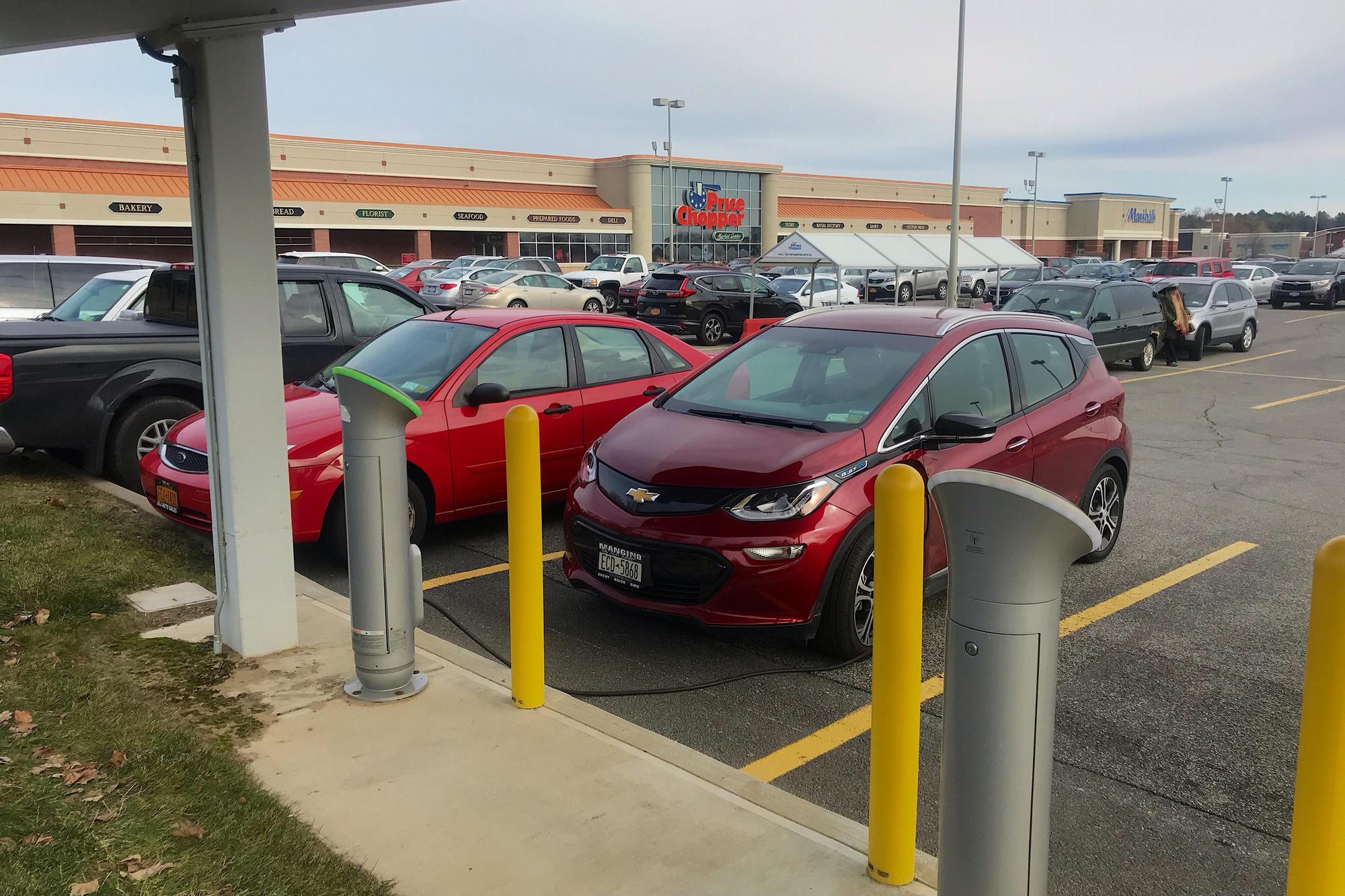 Mohawk Commons | Schenectady, NY | EV Station