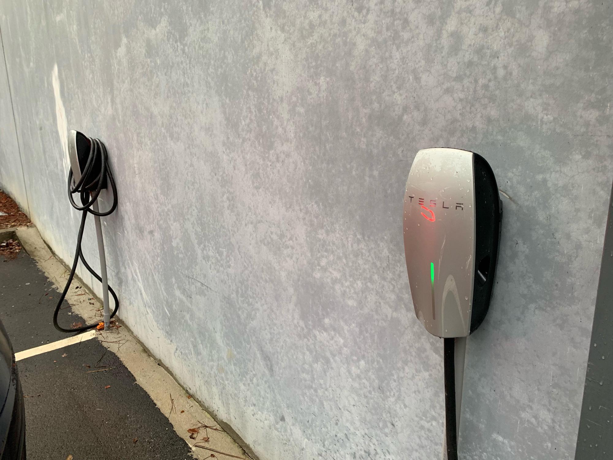 Royal Cinemas 14 & World’s Tallest IMAX | Pooler, GA | EV Station