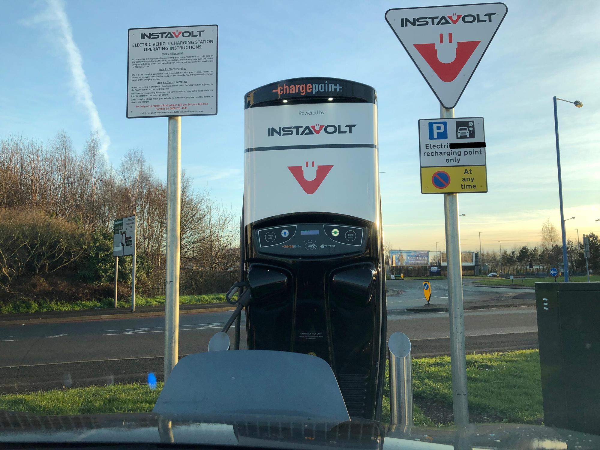 Esso Garage | Bilston Rd, Wednesbury WS10 7QD, UK | EV Station