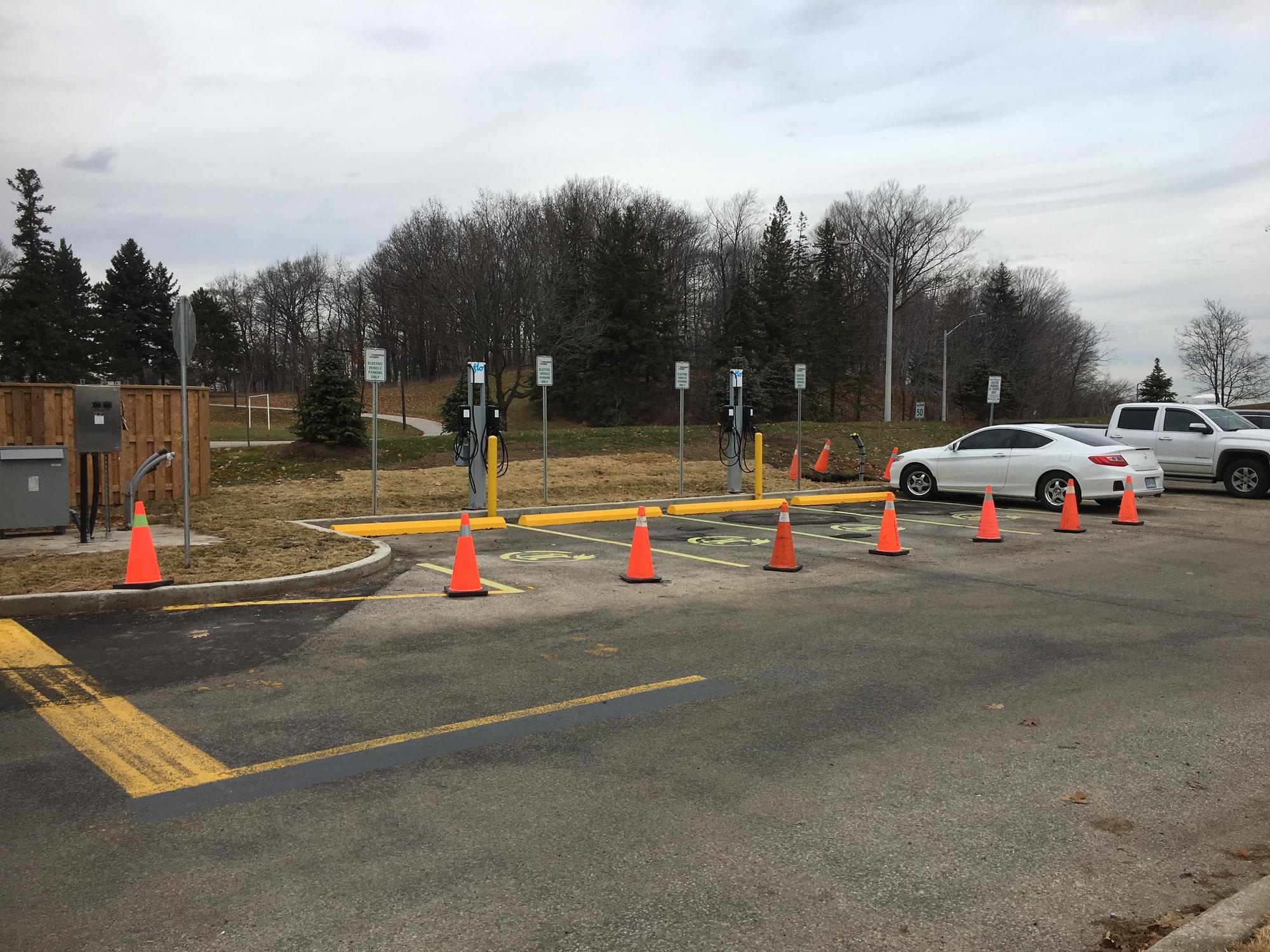 Toronto Hydro | Toronto, ON | EV Station