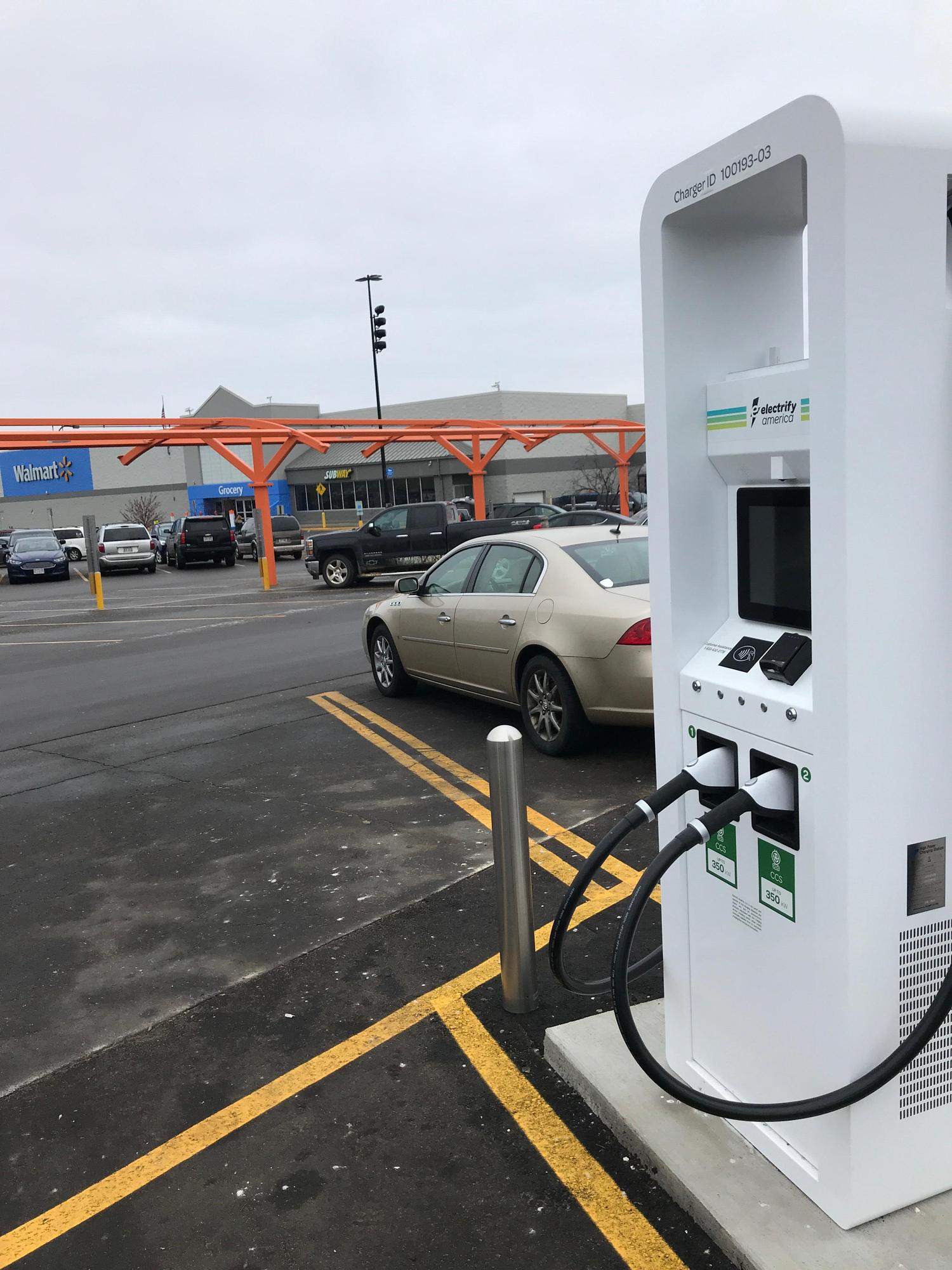 Walmart Supercenter | Eau Claire, WI | EV Station