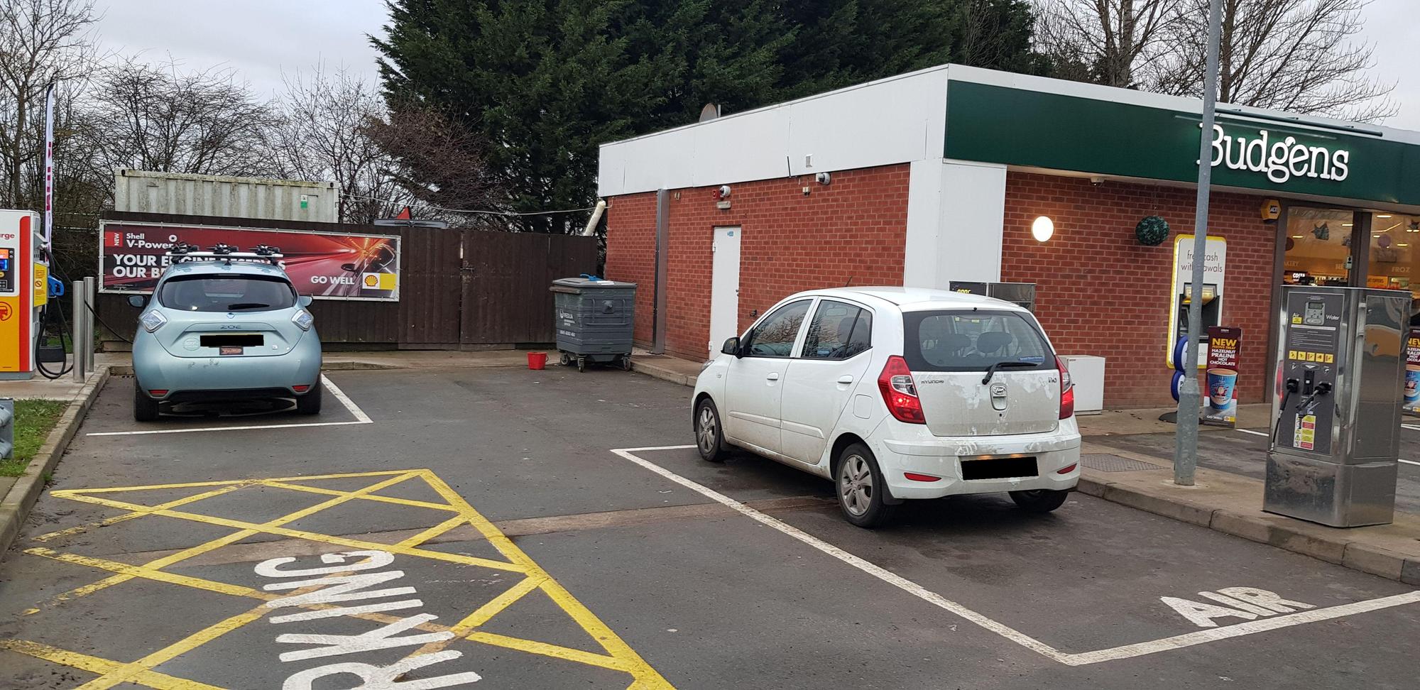 Shell Budgens Southam | Banbury Rd, Southam, CV47 2BJ, UK | EV Station