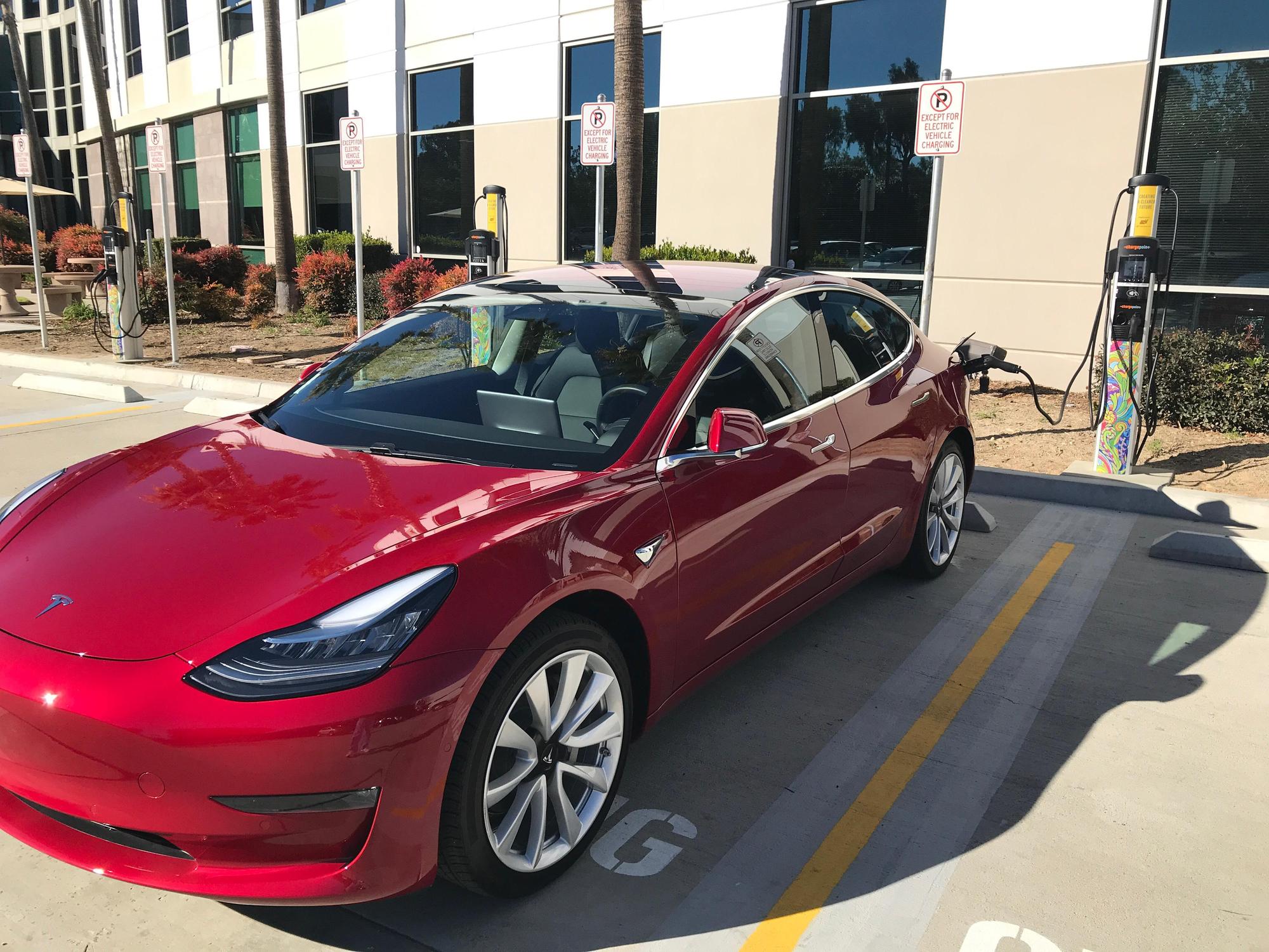 Verisk 3E | Carlsbad, CA | EV Station