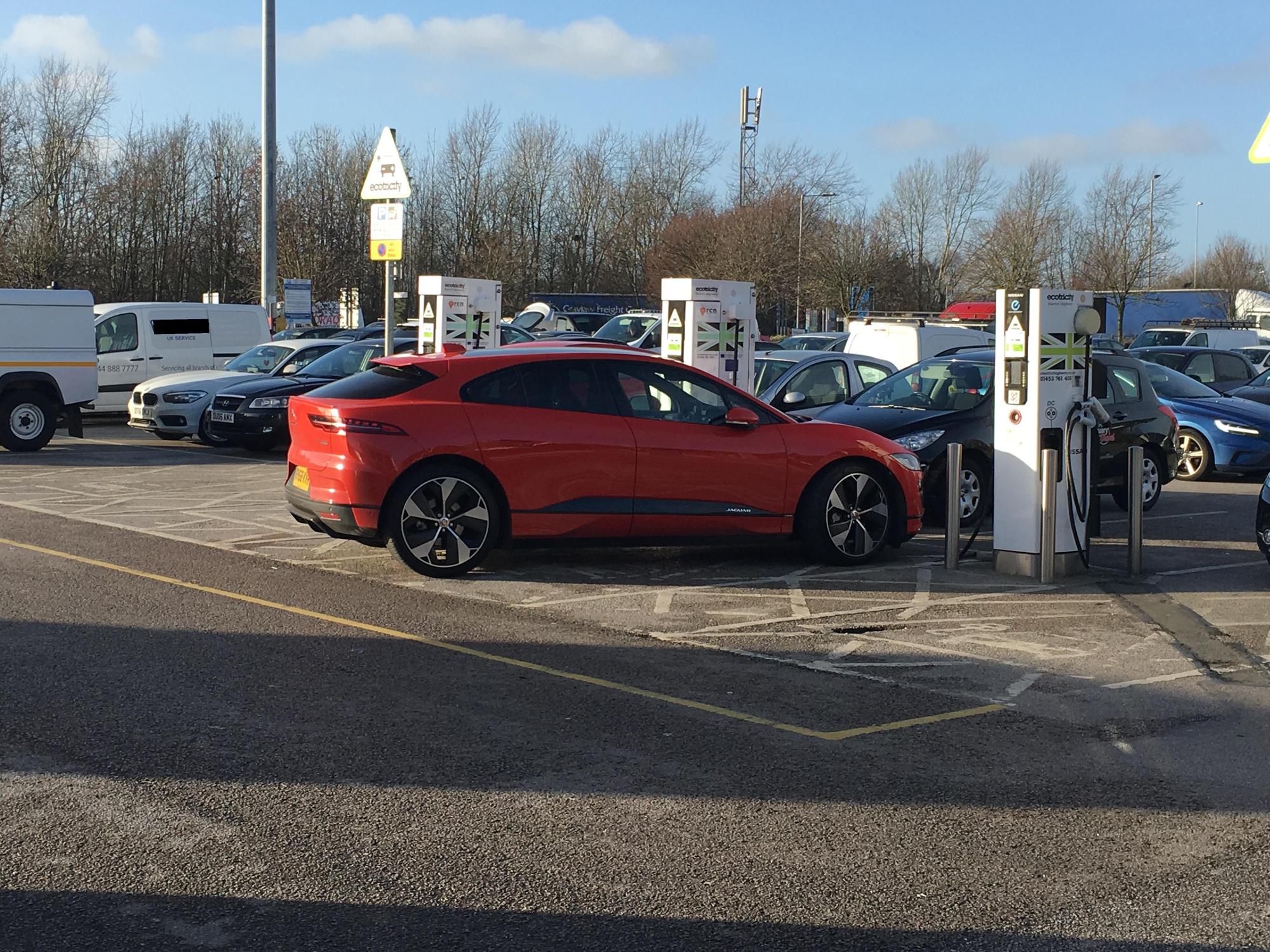 Lymm Services M6 / M56 (1) | Lymm, England | EV Station