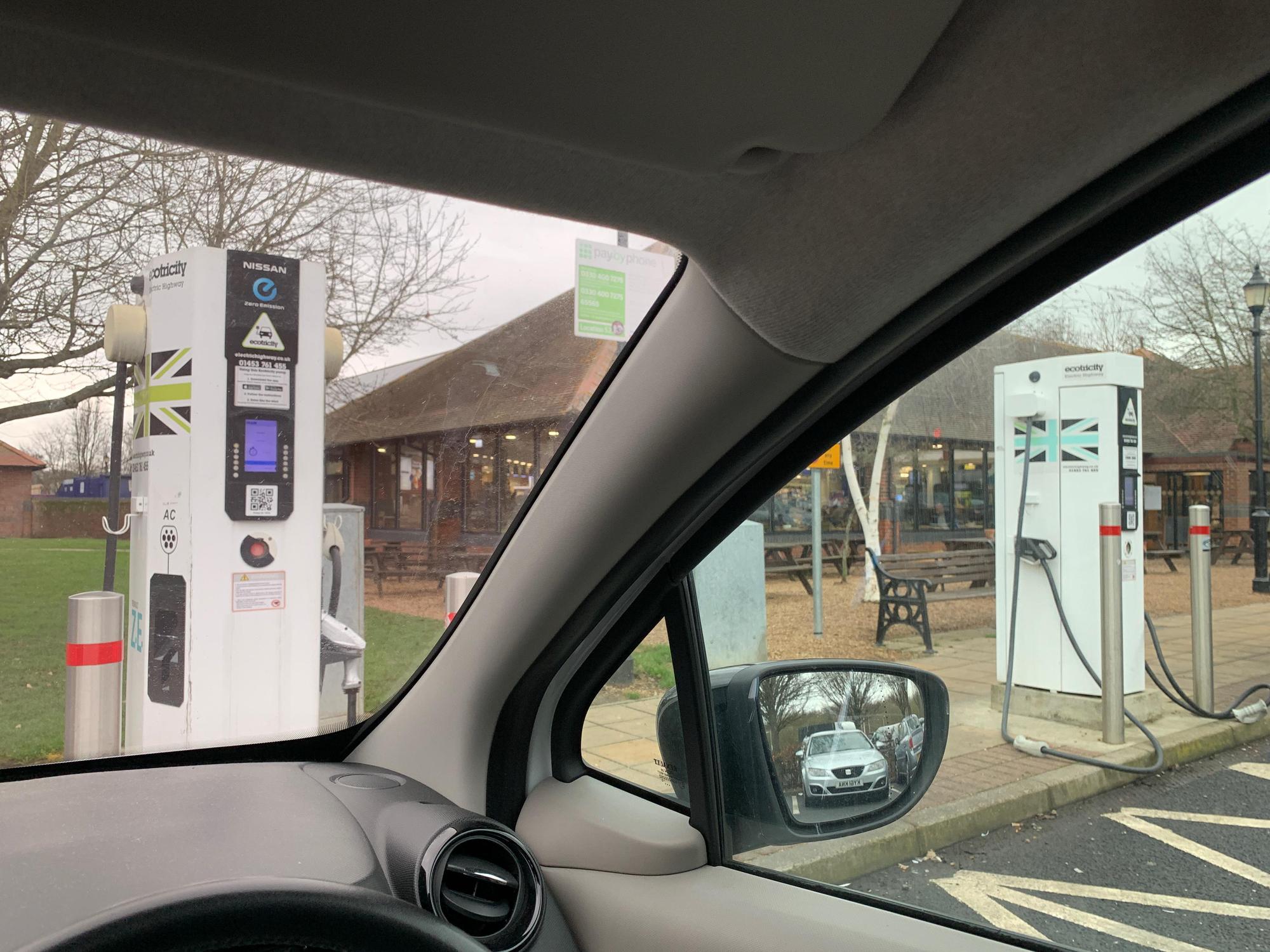 Maidstone Services M20 | Maidstone, England | EV Station
