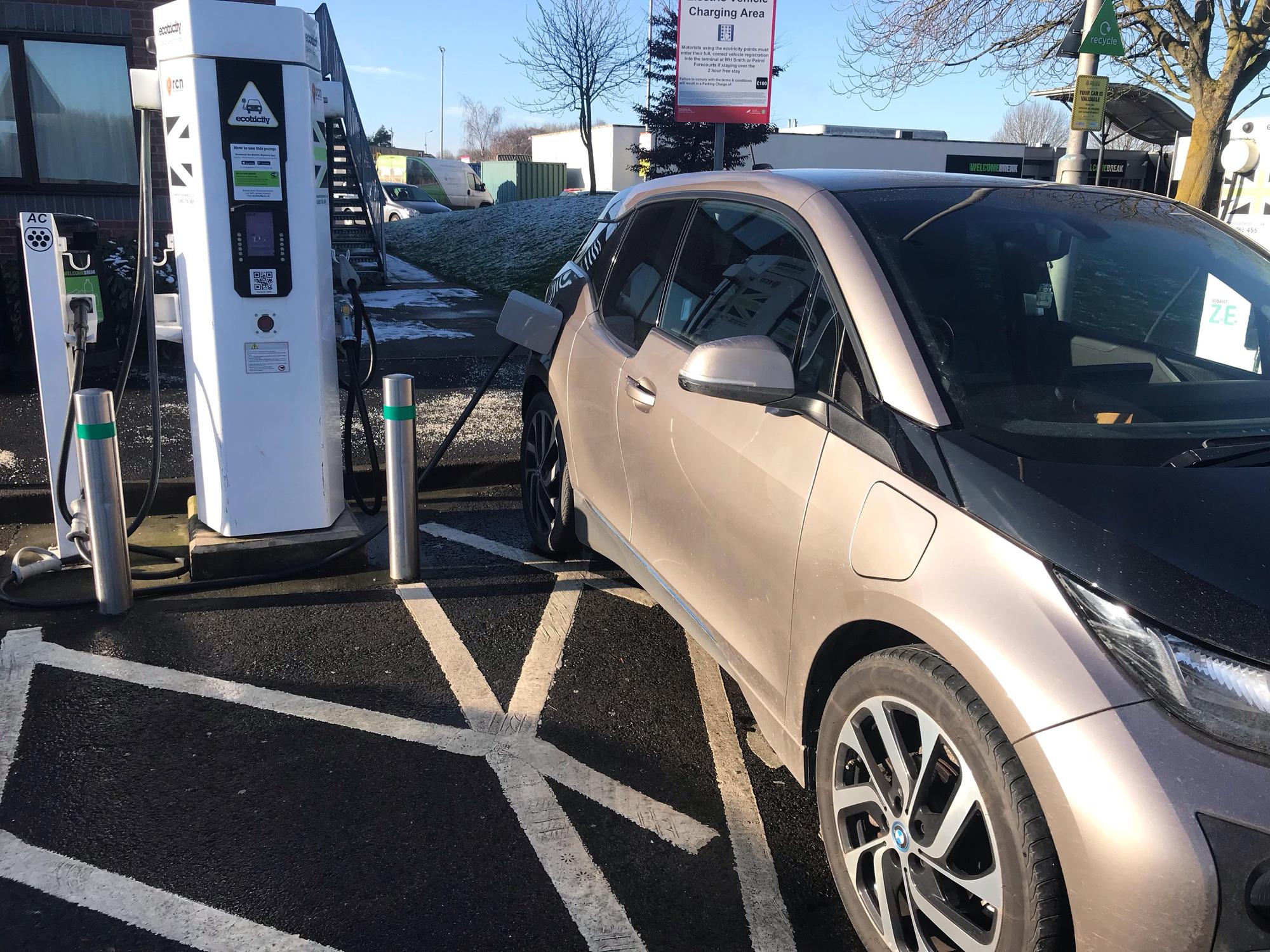 Corley Northbound Services M6 (1) | Welcome Break Services, M6 Motorway ...