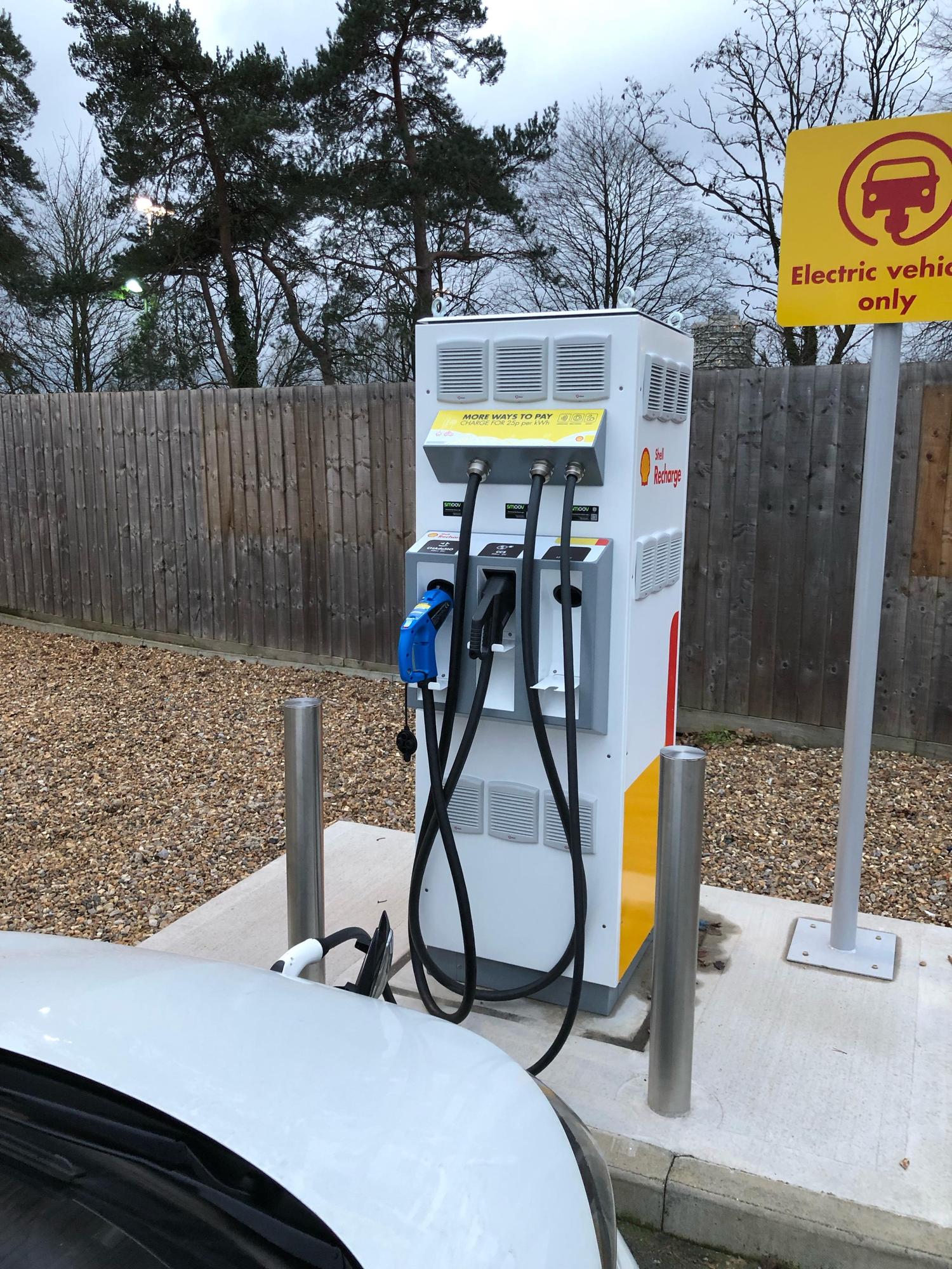 Shell Little Waitrose Bracknell | Bagshot Road, Bracknell, RG12 9SE, UK ...