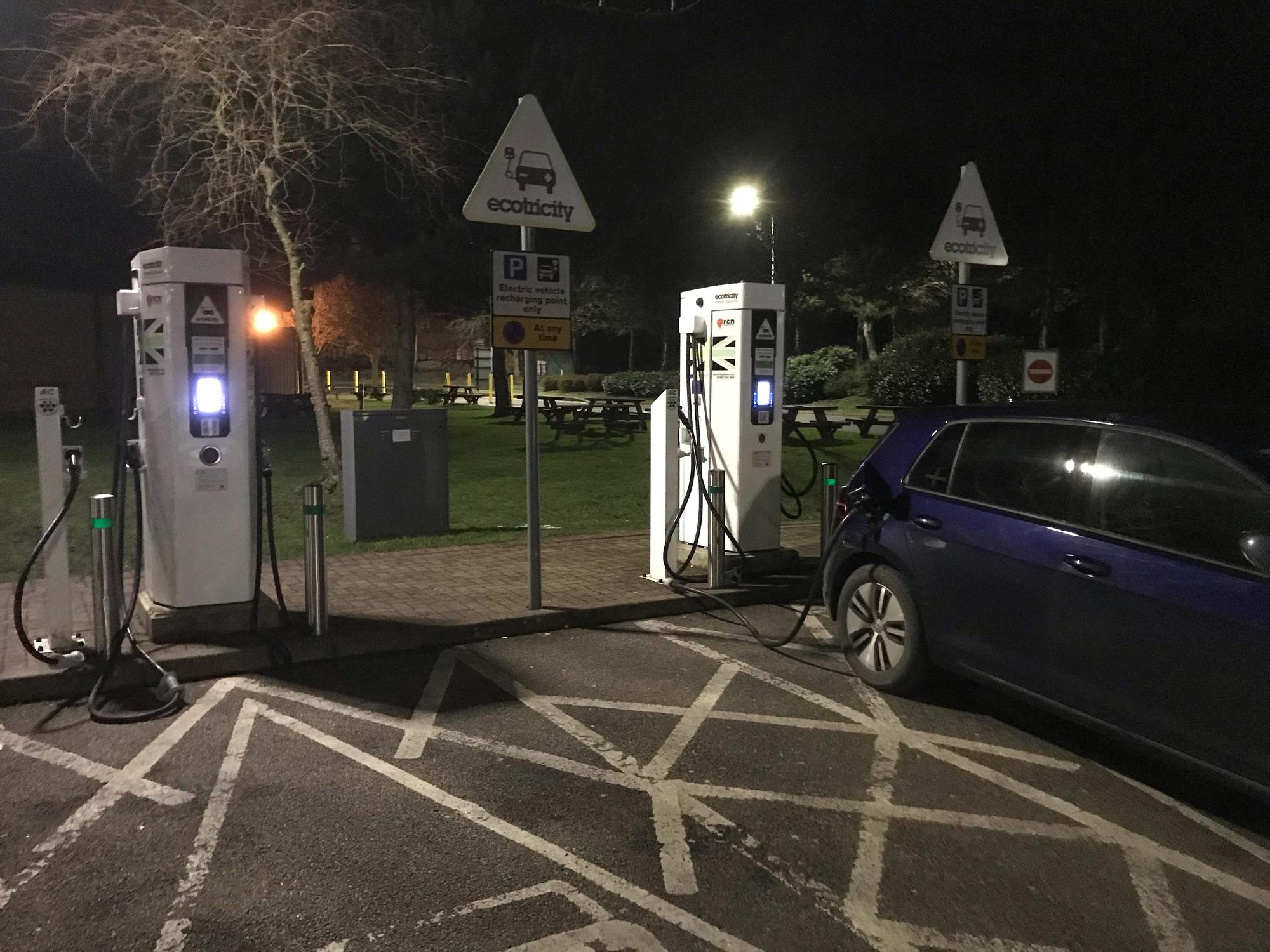 Birchanger Green Services Gridserve | Welcome Break Services, M11 ...