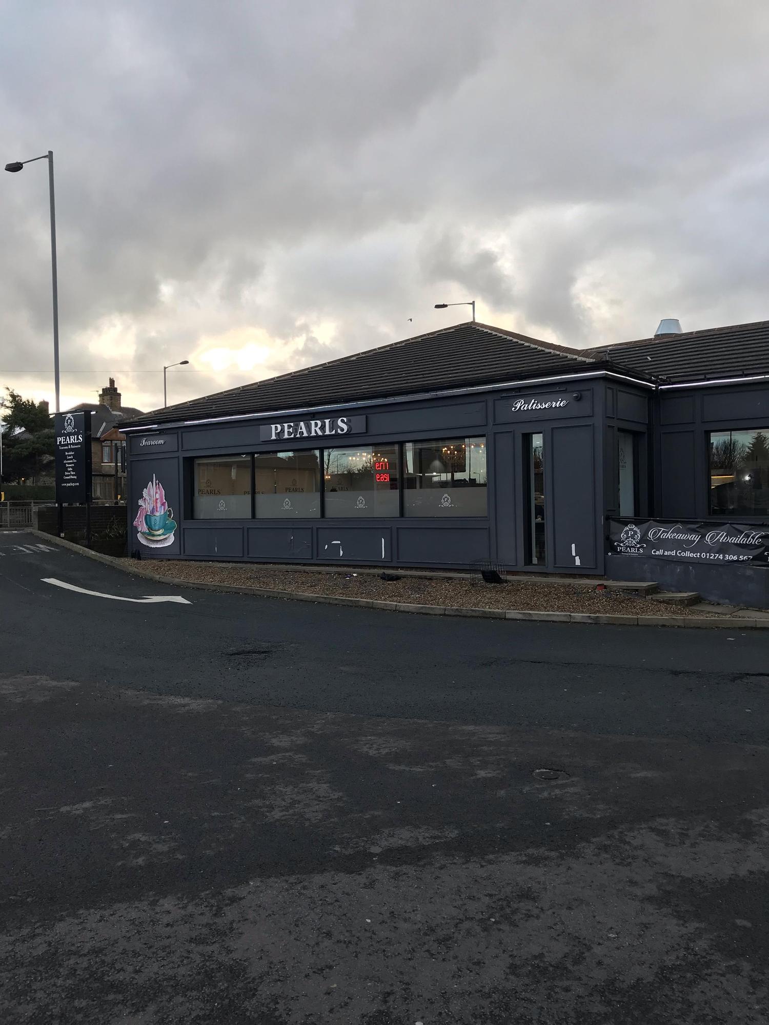 Shell Rooley Lane | Rooley Ave, Bradford, BD5 8JR, UK | EV Station