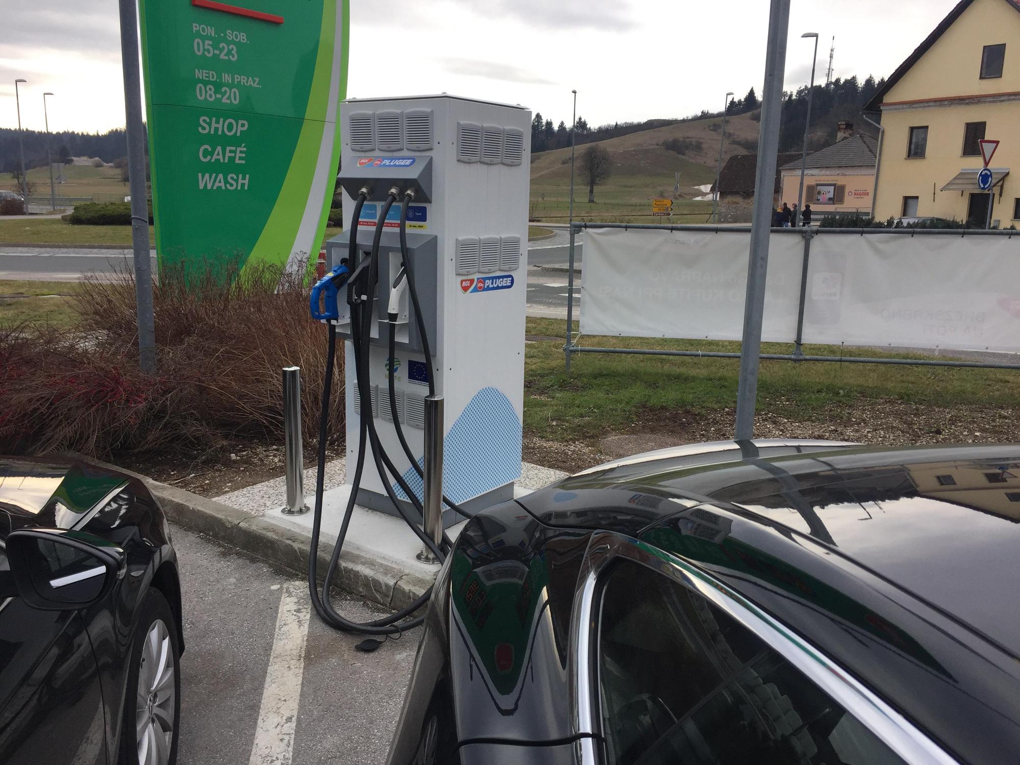 MOL Logatec | Tržaška cesta 74A, 1370 Logatec, Slovenia | EV Station