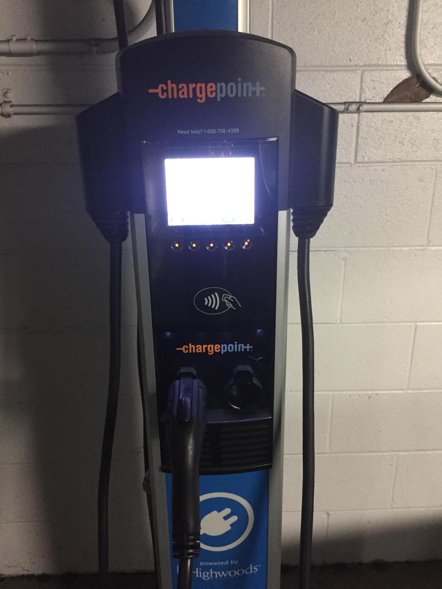 Monarch Center | Atlanta, GA | EV Station
