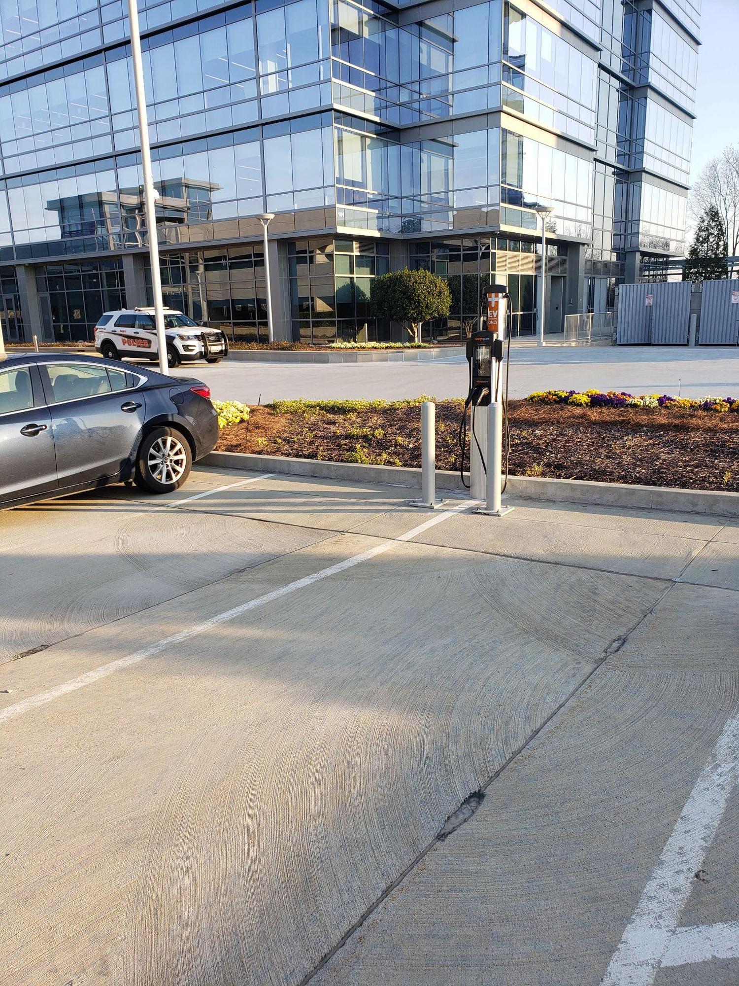 MetLife - Met 1 Parking | Cary, NC | EV Station