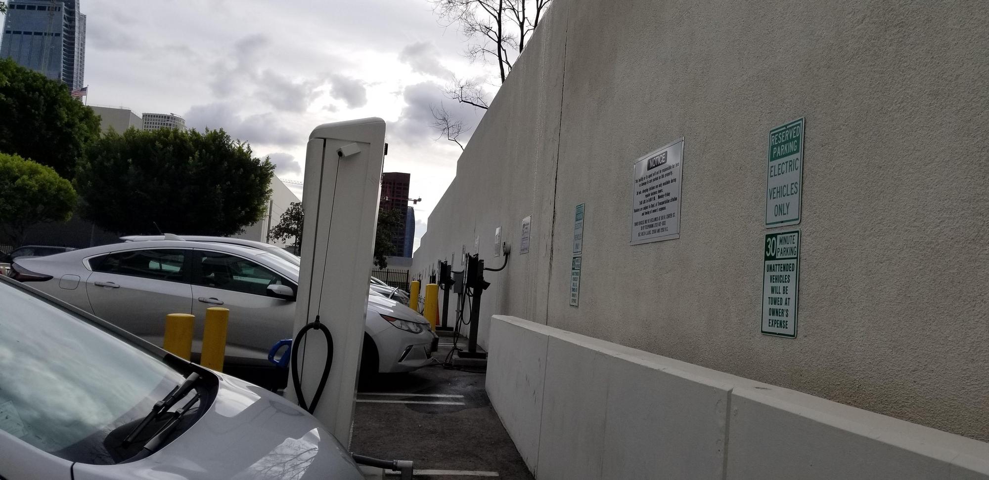 LADWP Joint Service Center | Los Angeles, CA | EV Station