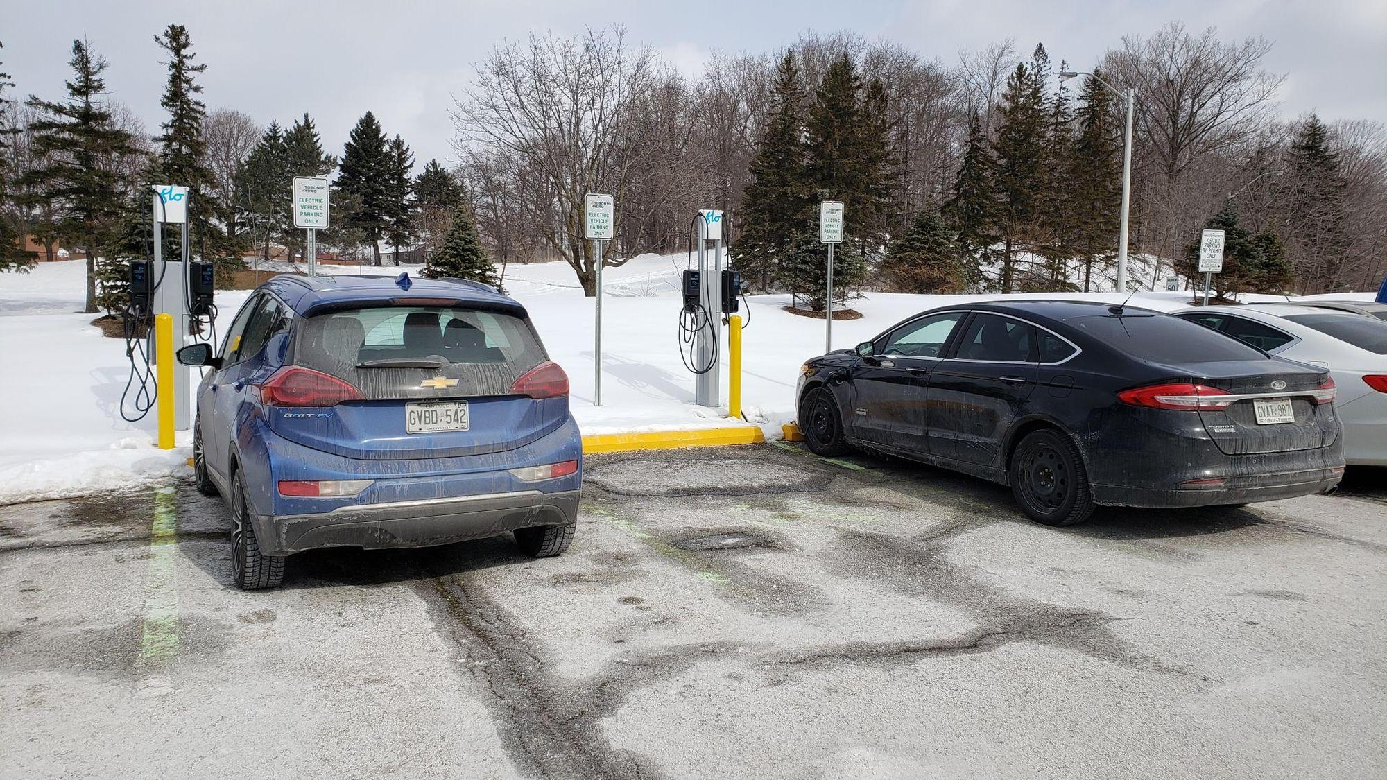 Toronto Hydro | Toronto, ON | EV Station