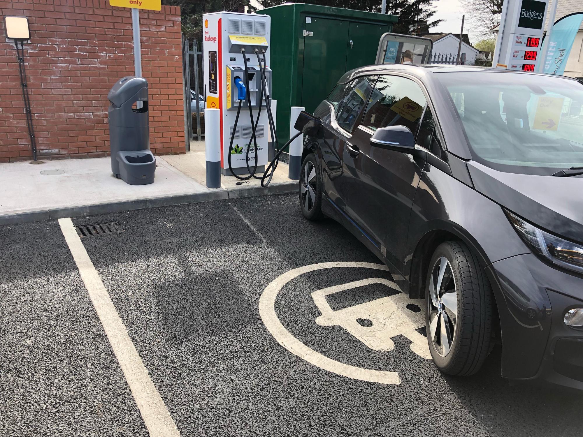 Shell Addlestone | Addlestone, England | EV Station