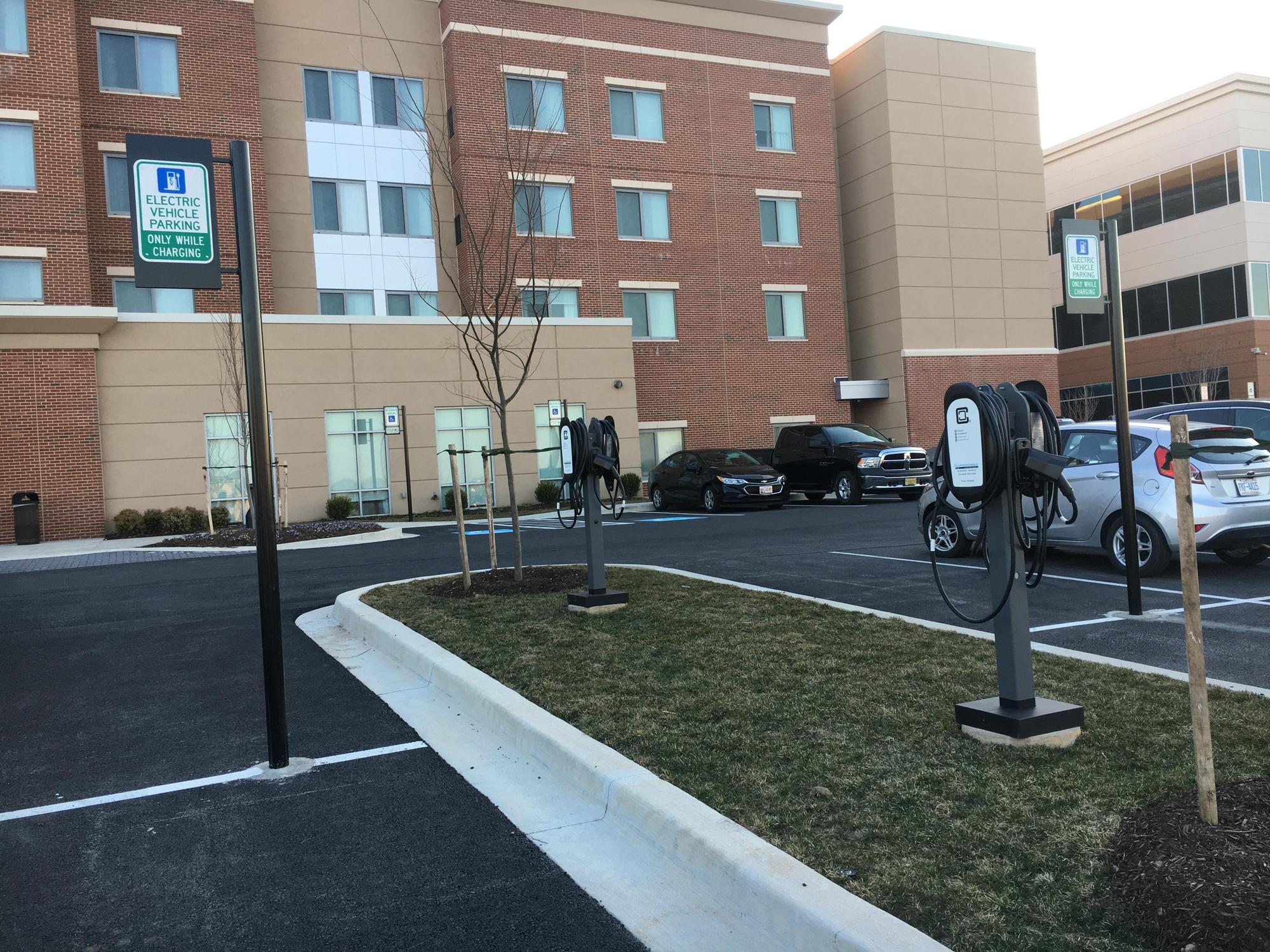 Residence Inn | Fulton, MD | EV Station