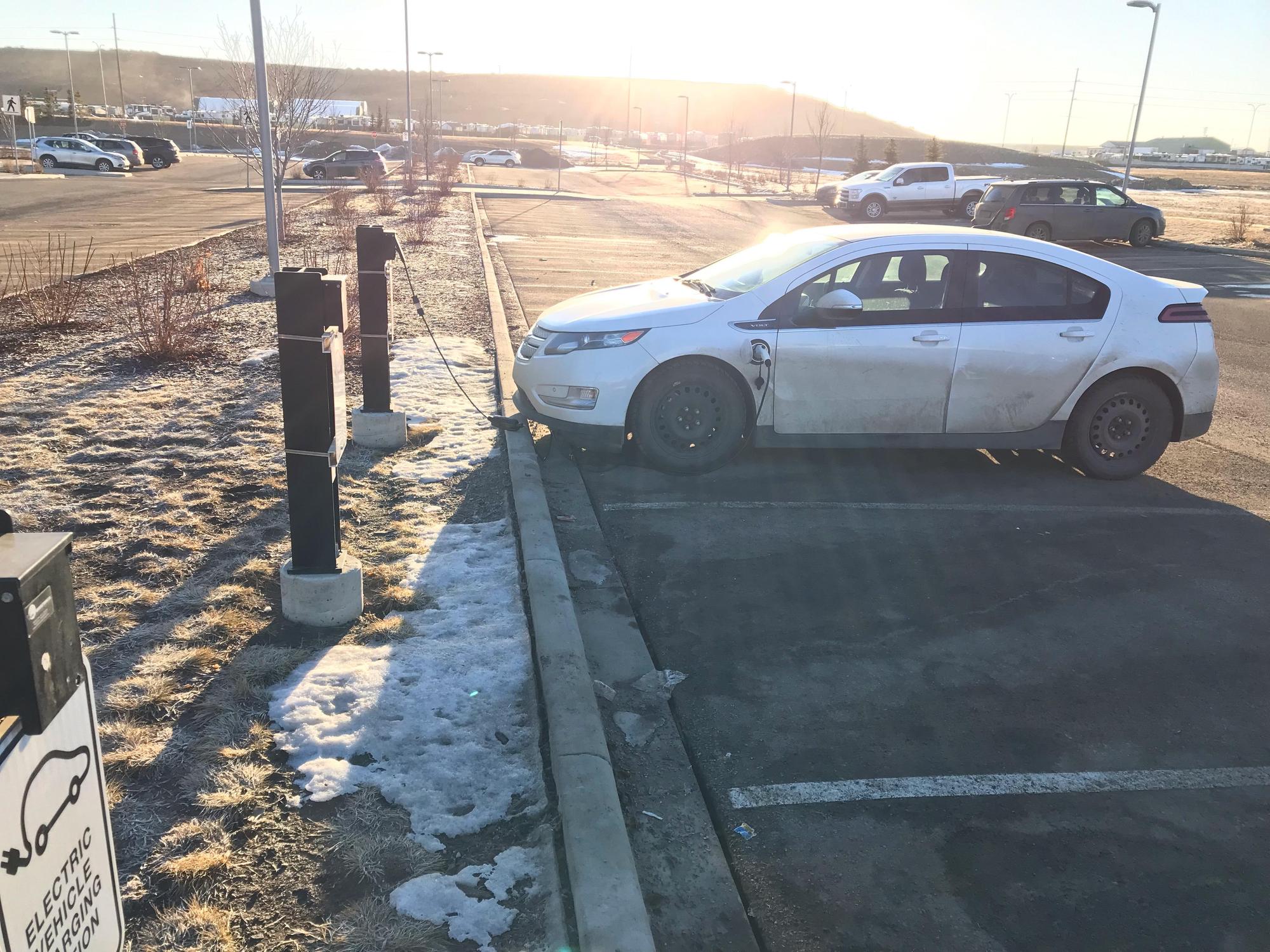 Quarry Park Library / Remington YMCA | Calgary, AB | EV Station