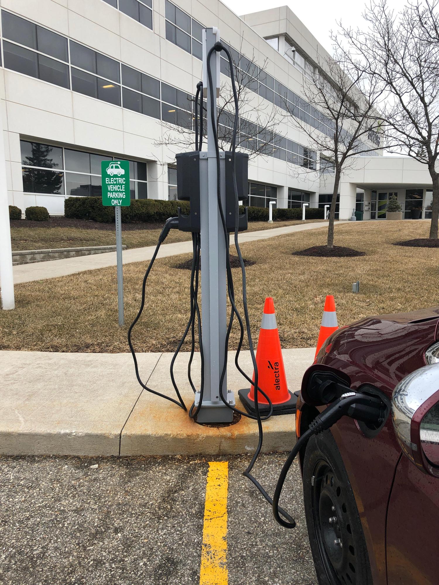 Alectra Utilities (1) | Mississauga, ON | EV Station