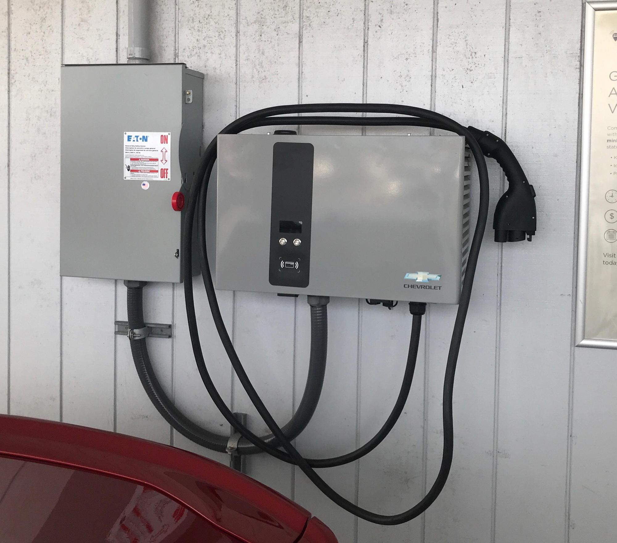 DeLuz Chevy | Hilo, HI | EV Station