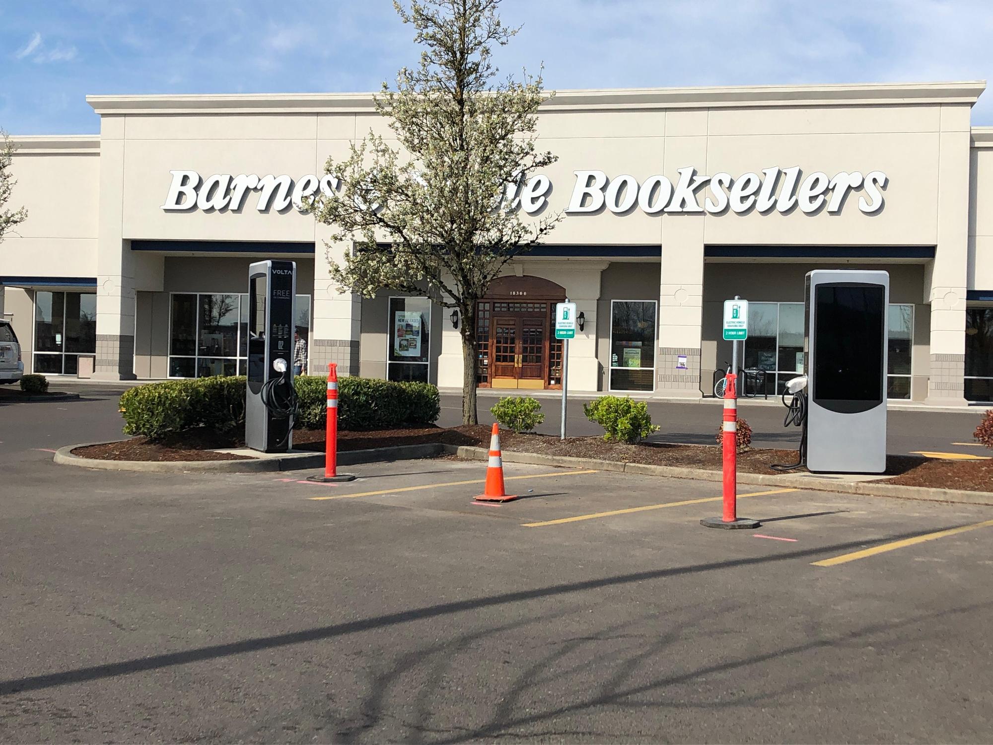 Tanasbourne Town Center - Barnes & Noble | Hillsboro, OR | EV Station