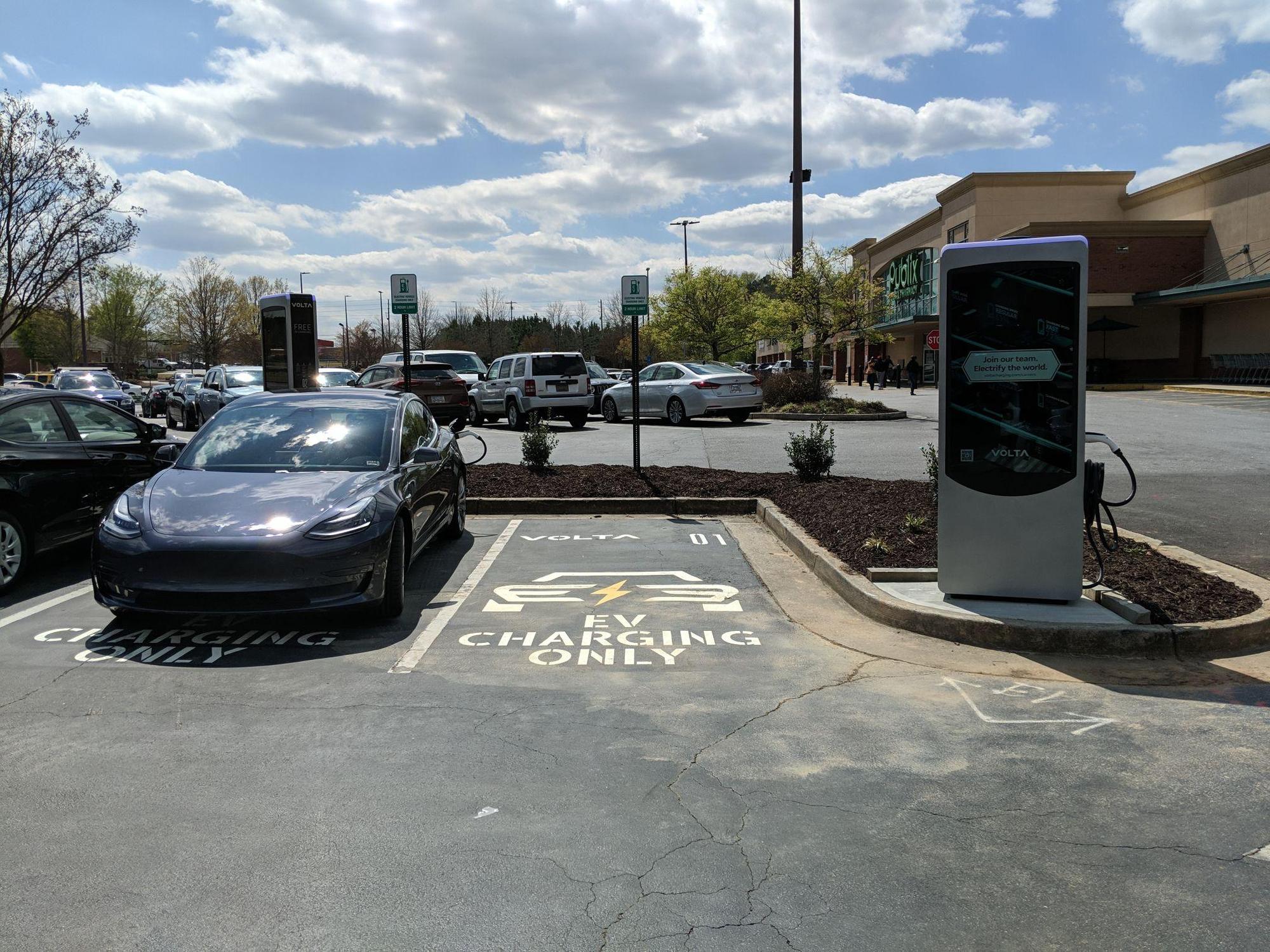Paradise Crossing | Lithia Springs, GA | EV Station