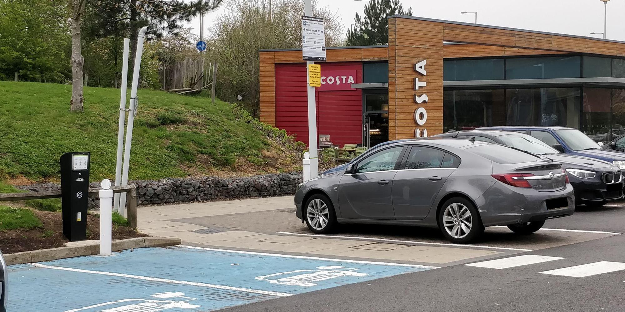 Farnborough Gate Retail Park | Farnborough, GU14 8BL, UK | EV Station