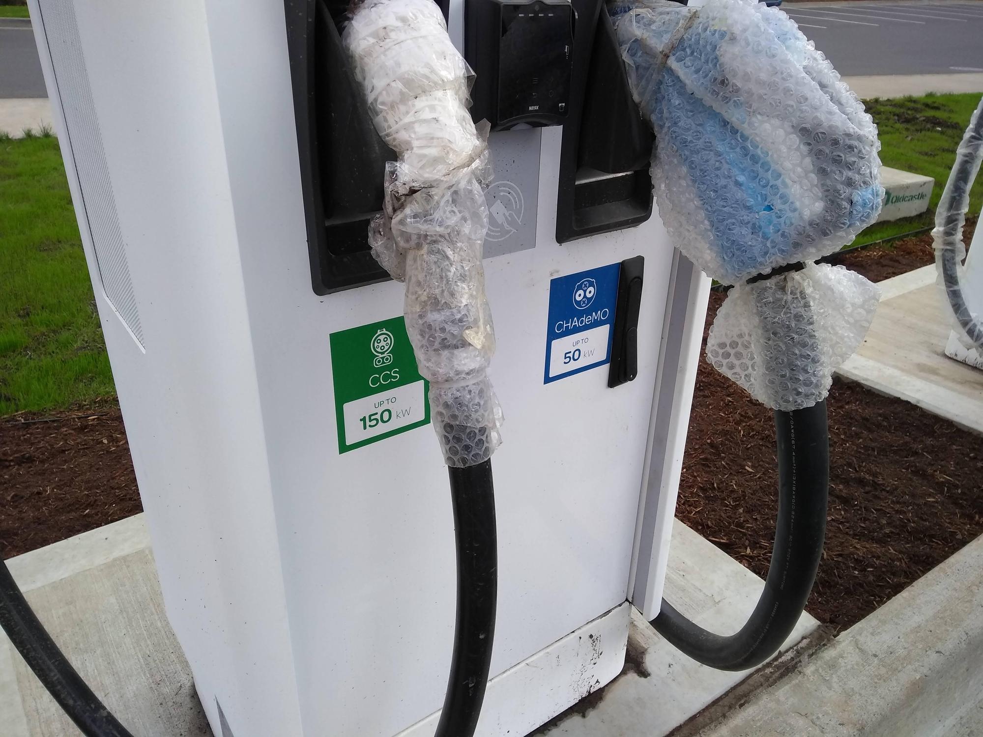 Walmart Supercenter | Tigard, OR | EV Station