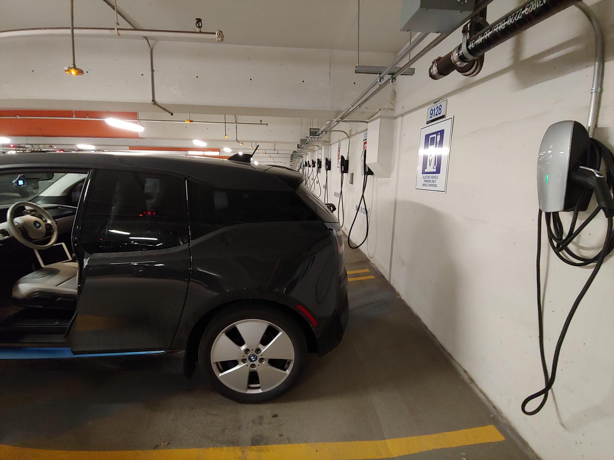 McDougall Parkade - Lot 28 | Calgary, AB | EV Station
