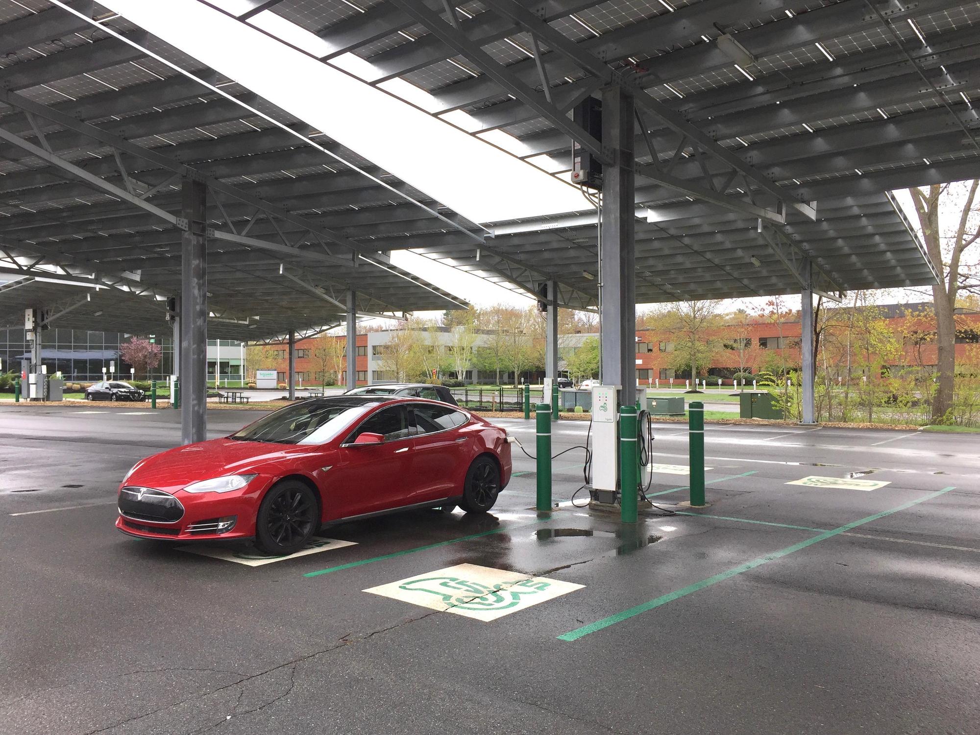 Schneider Electric R&D Center | Andover, MA | EV Station