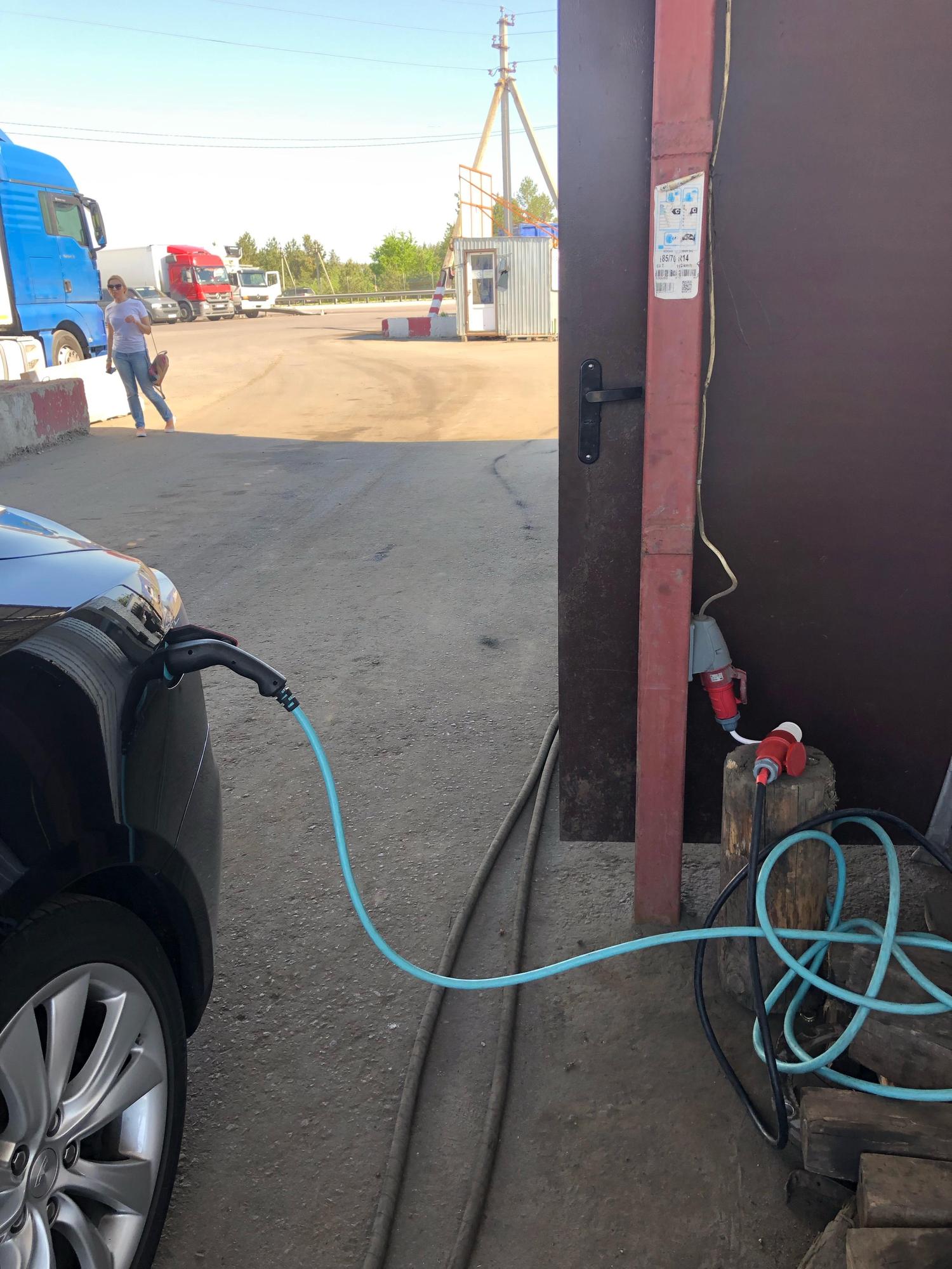 Шиномонтаж возле мотель Адмирал | E115, Никольское, Воронежская область ...